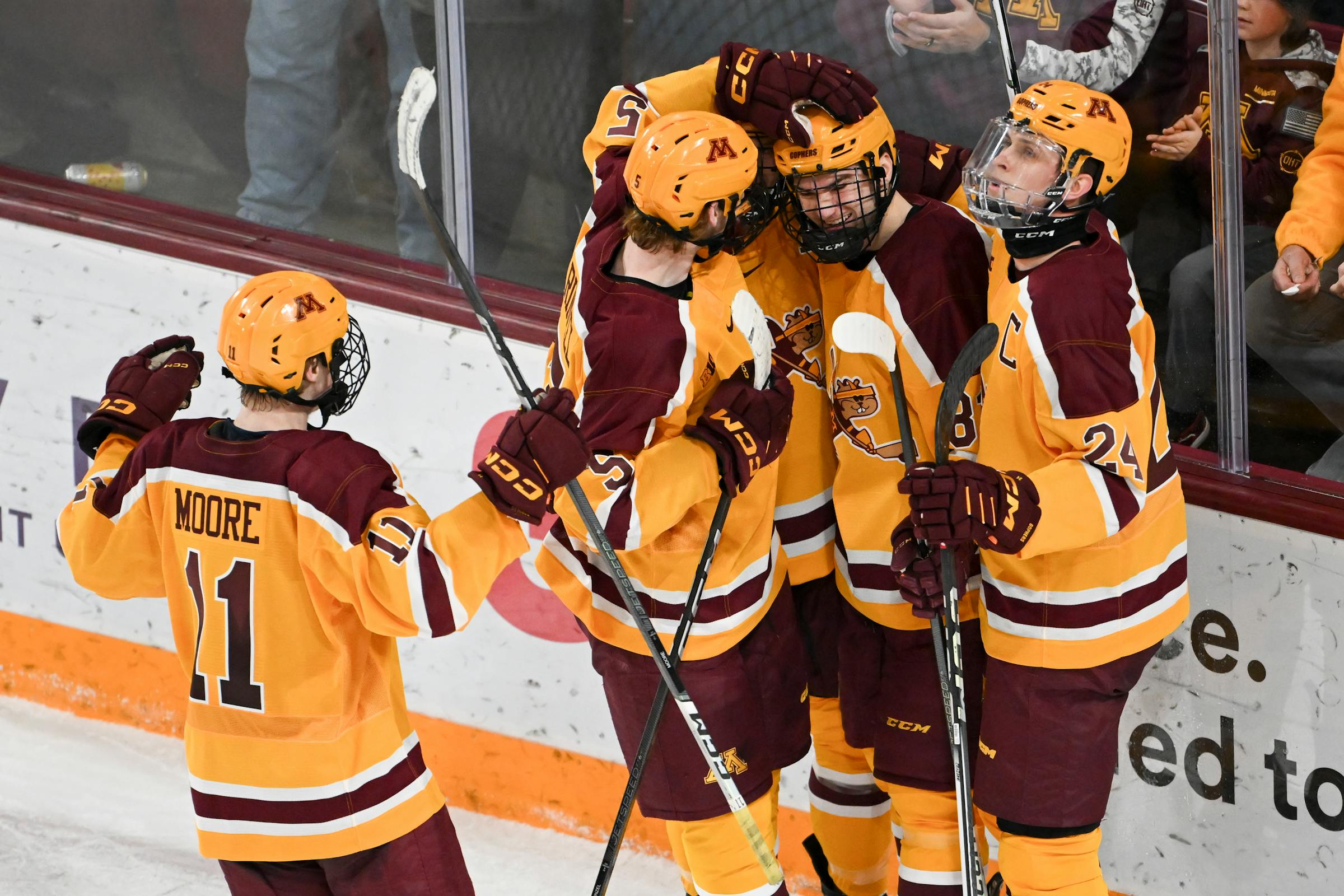 Jimmy Snuggerud, Rhett Pitlick spark Gophers hockey past Colorado College