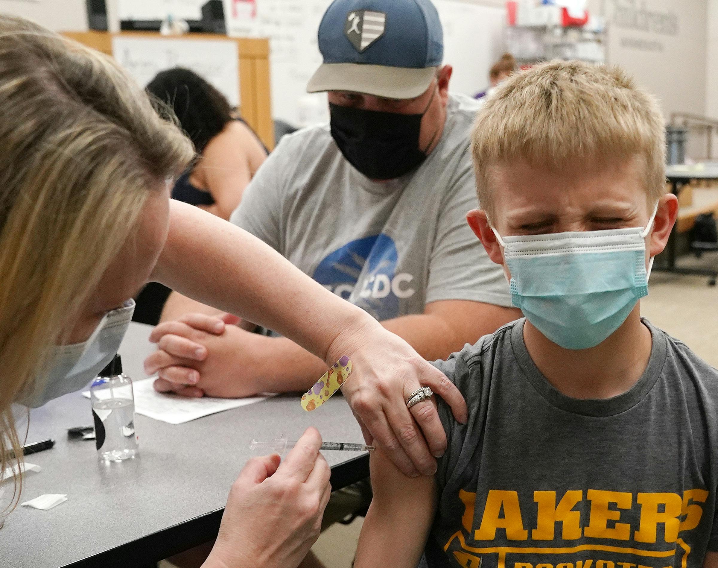 Minnesota Gov. Tim Walz to lift state's mask mandate Friday