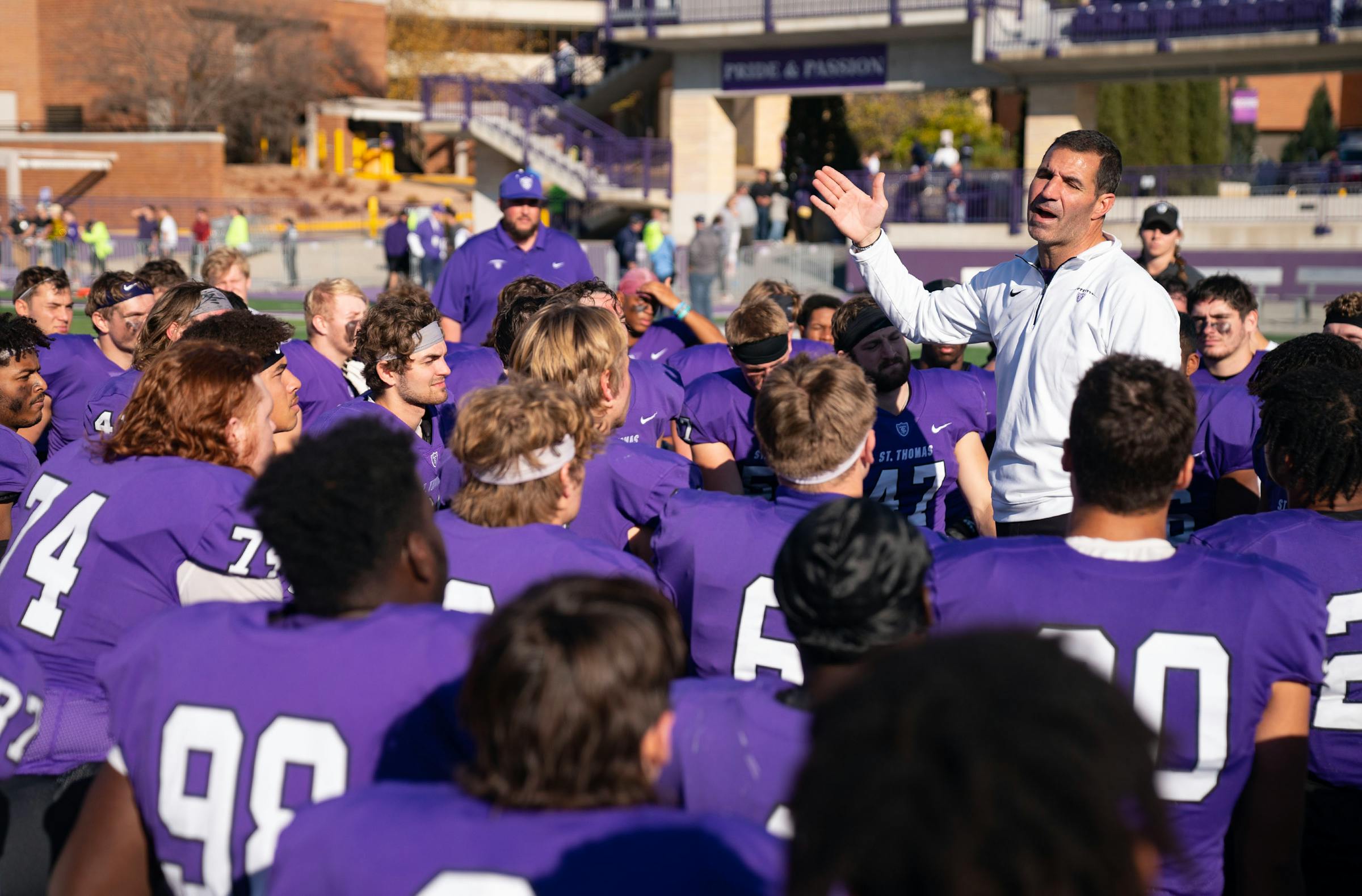 Area college football roundup: Presbyterian ends St. Thomas’ five-game ...