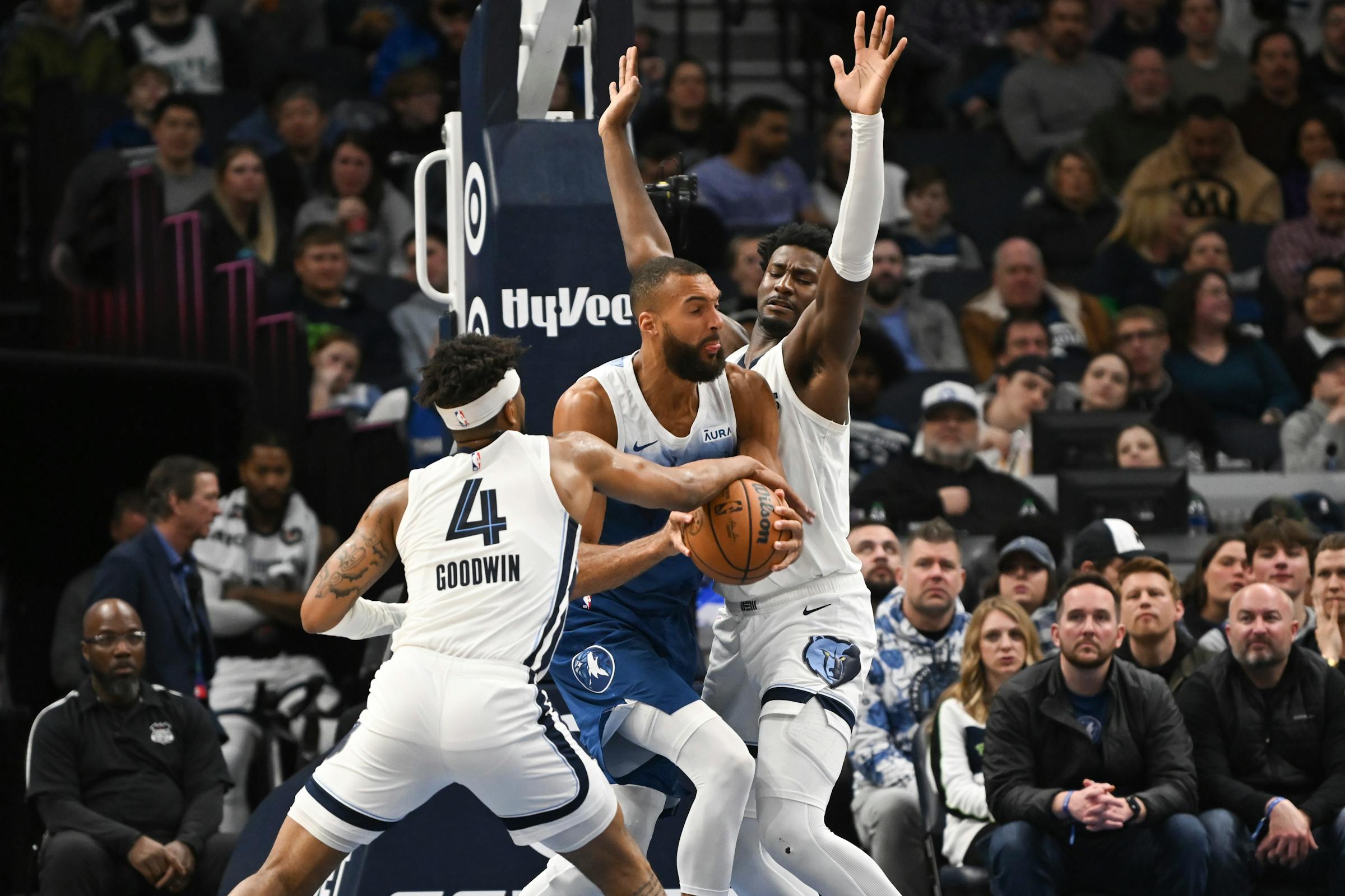 Anthony Edwards, Timberwolves take one half to get untracked before ...