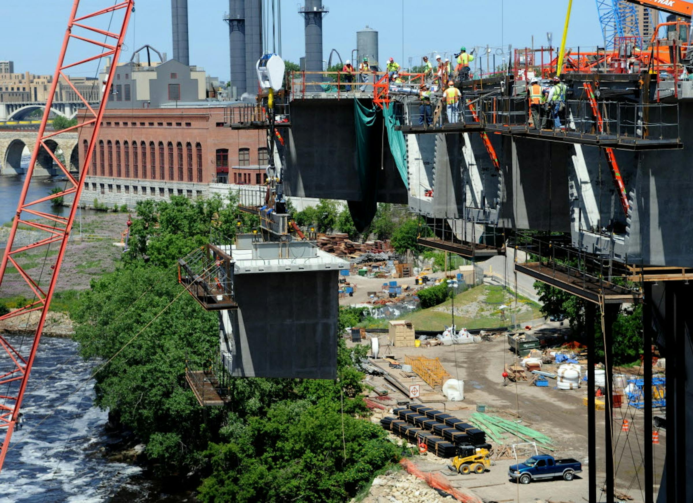 35W bridge progress - and bridge politics