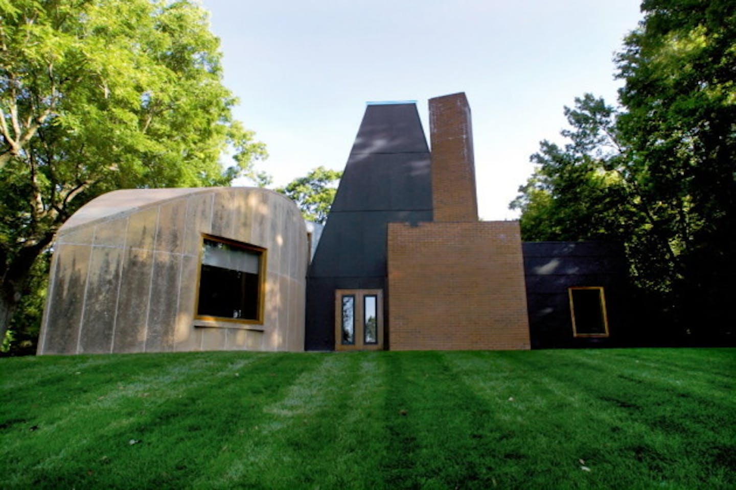Frank Gehry's Winton Guest House opens for tours