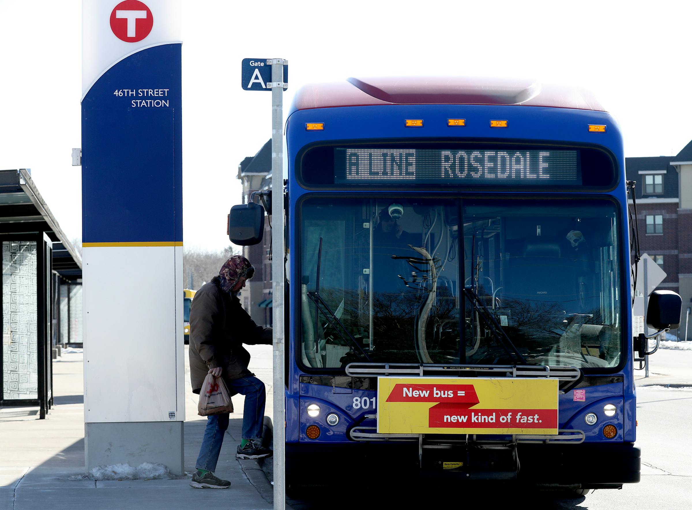 Metro Transit expands pilot including transit passes with apartment ...