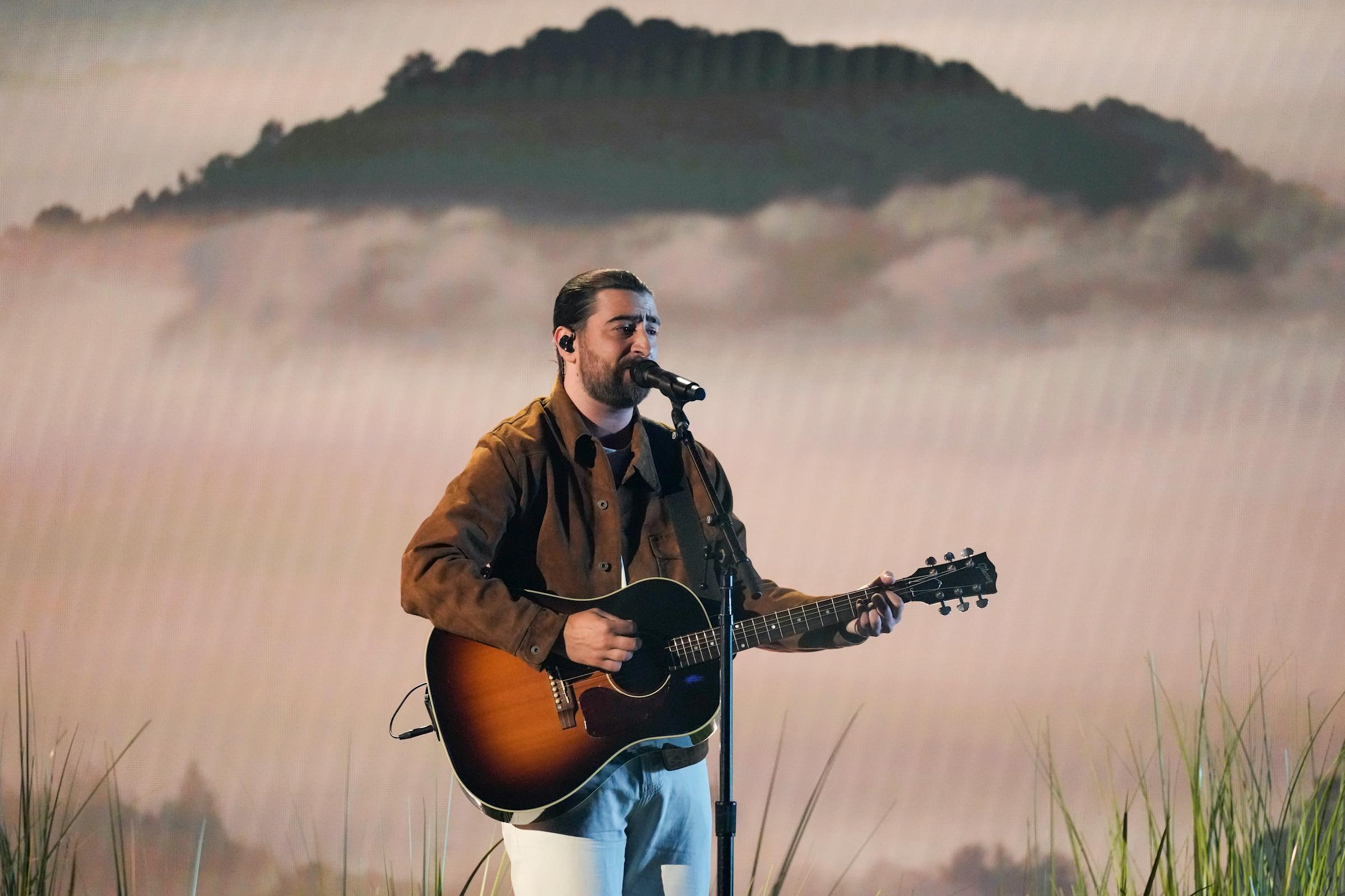 6 cool things in music this week include Noah Kahan, Bob Dylan and ...