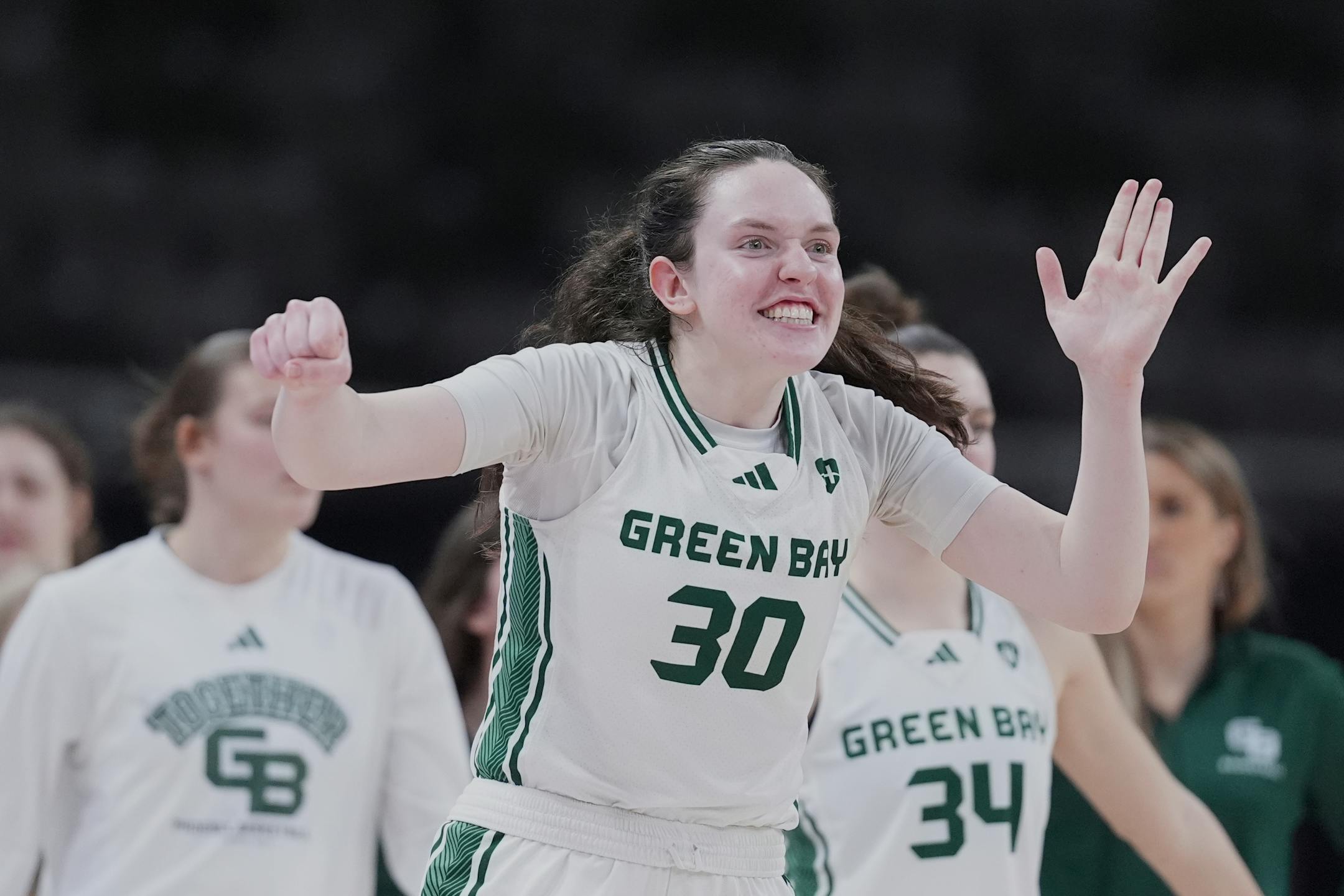 Green Bay's Jenna Guyer set to face Gophers in NCAA tourney