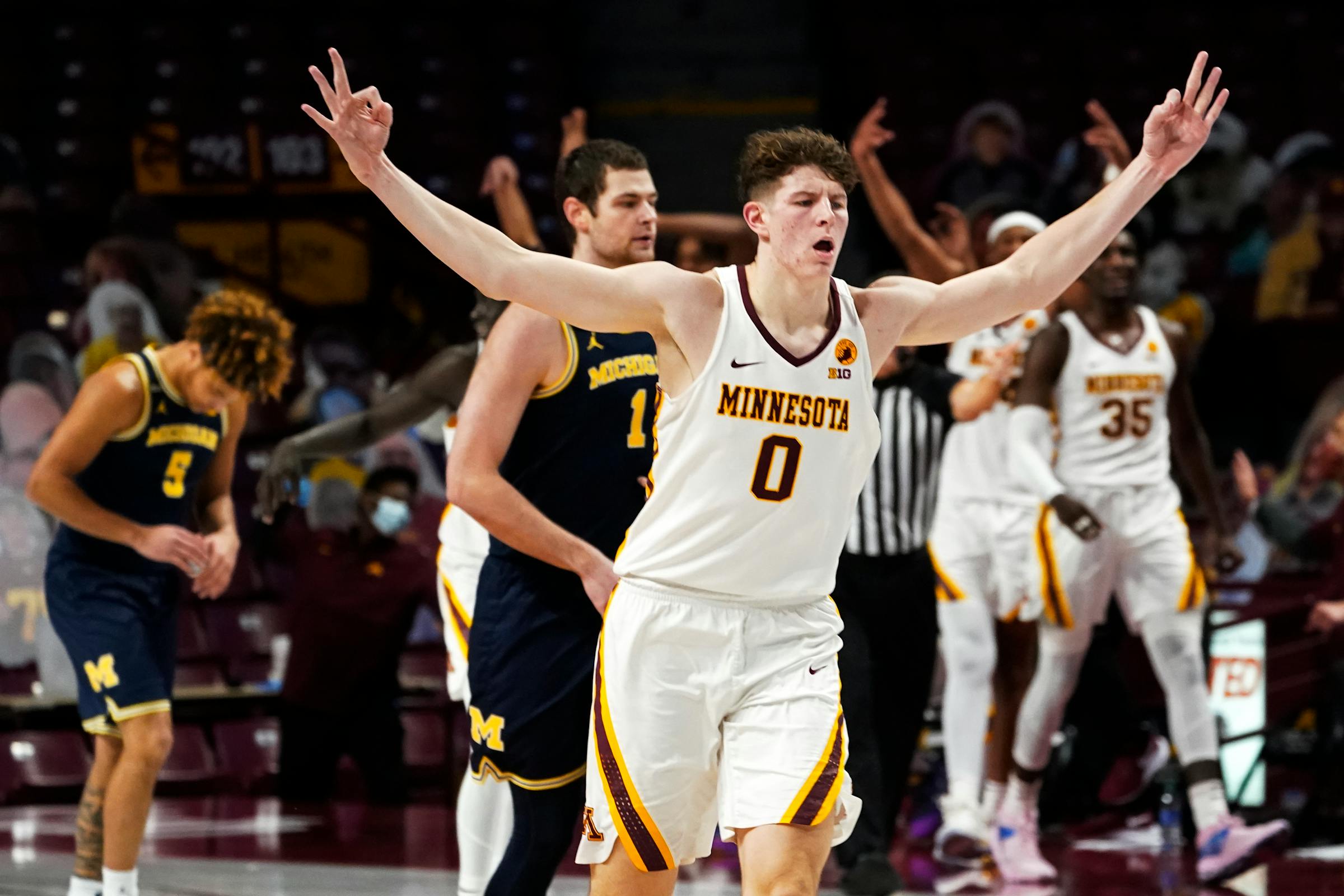 Liam Robbins makes Gophers' transfer portal list even longer