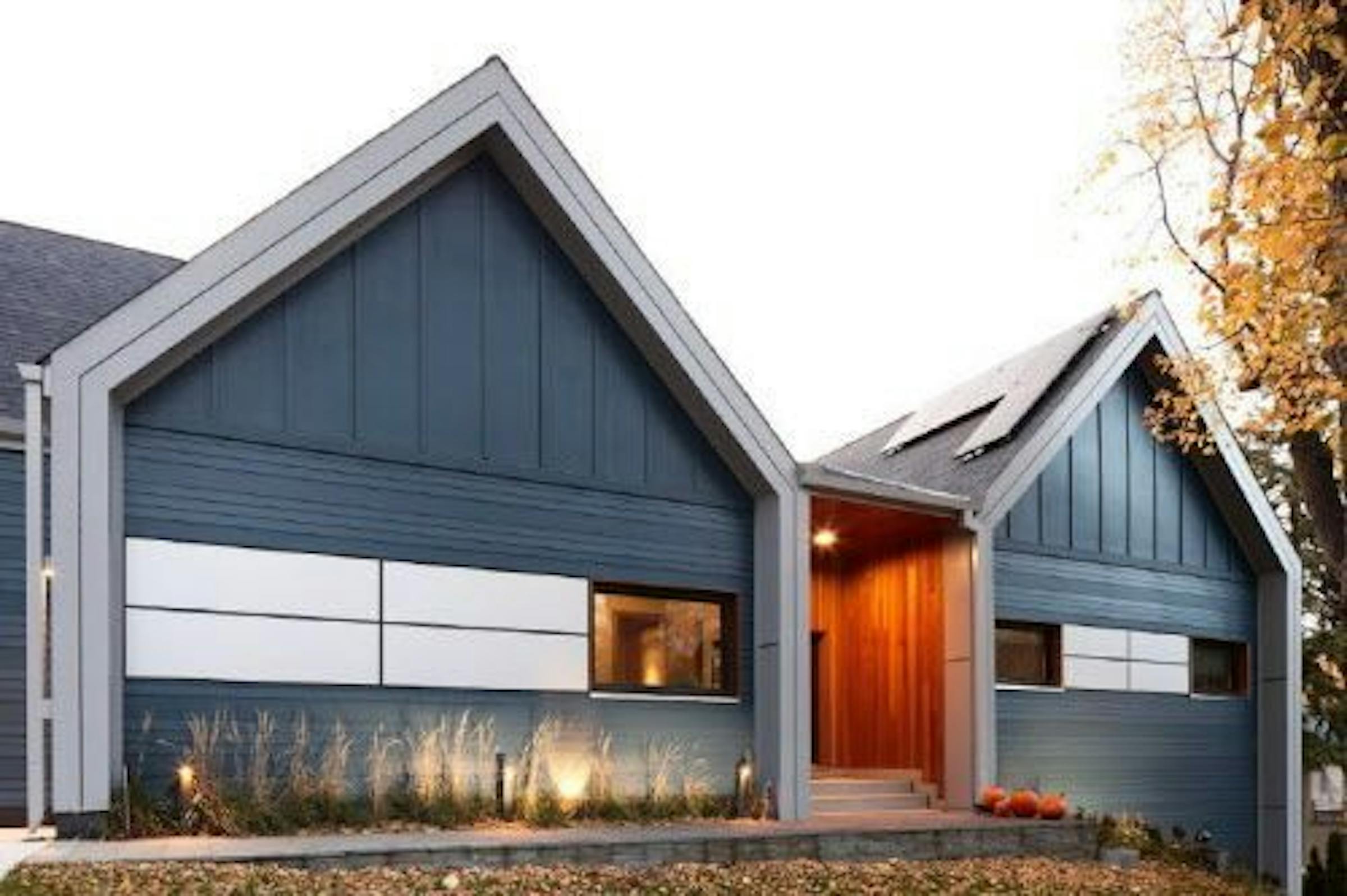 Family builds a modern, 3-generational house in Golden Valley