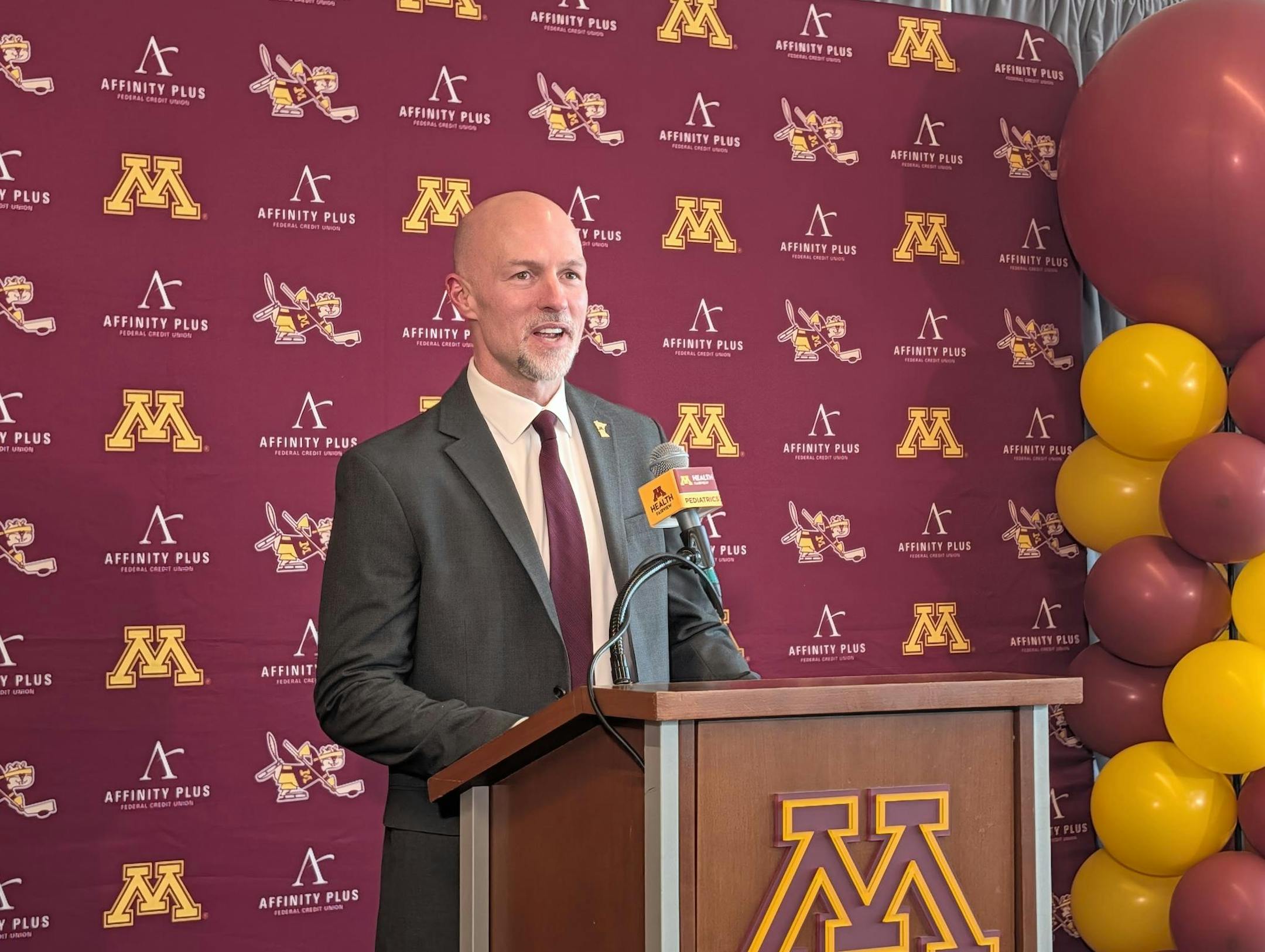 Gophers hire Brett Larson as men's hockey coach
