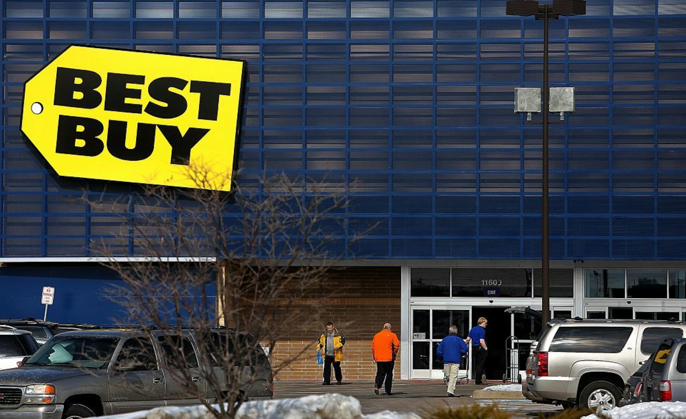 Best Buy stock attracts new institutional investors