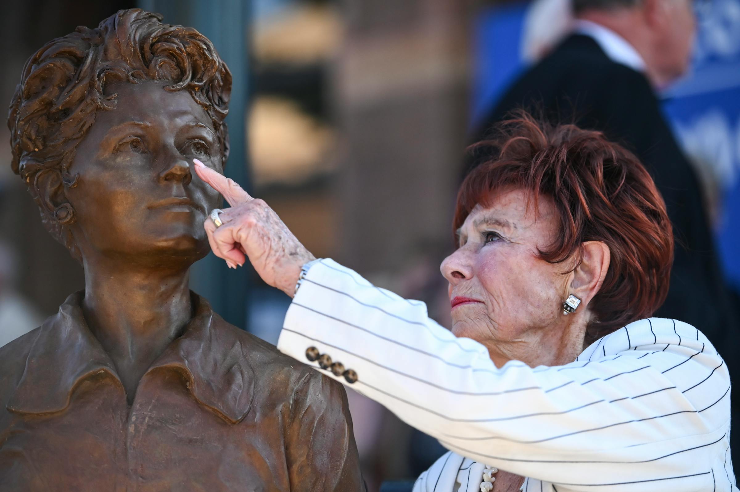 "Happy Days" star Marion Ross revisits her hometown