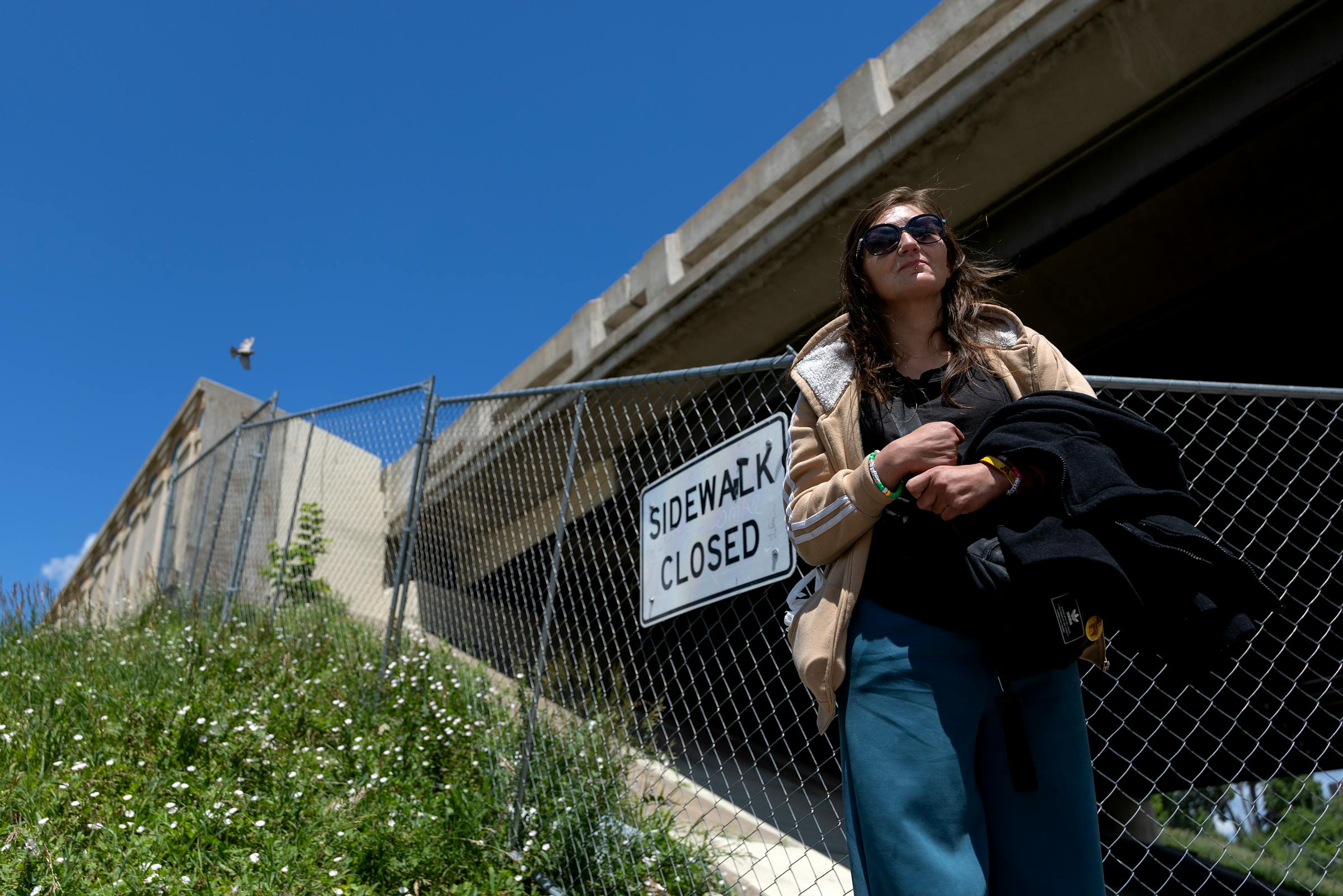 Fencing to restrict homeless camp raises neighbor concerns of street safety