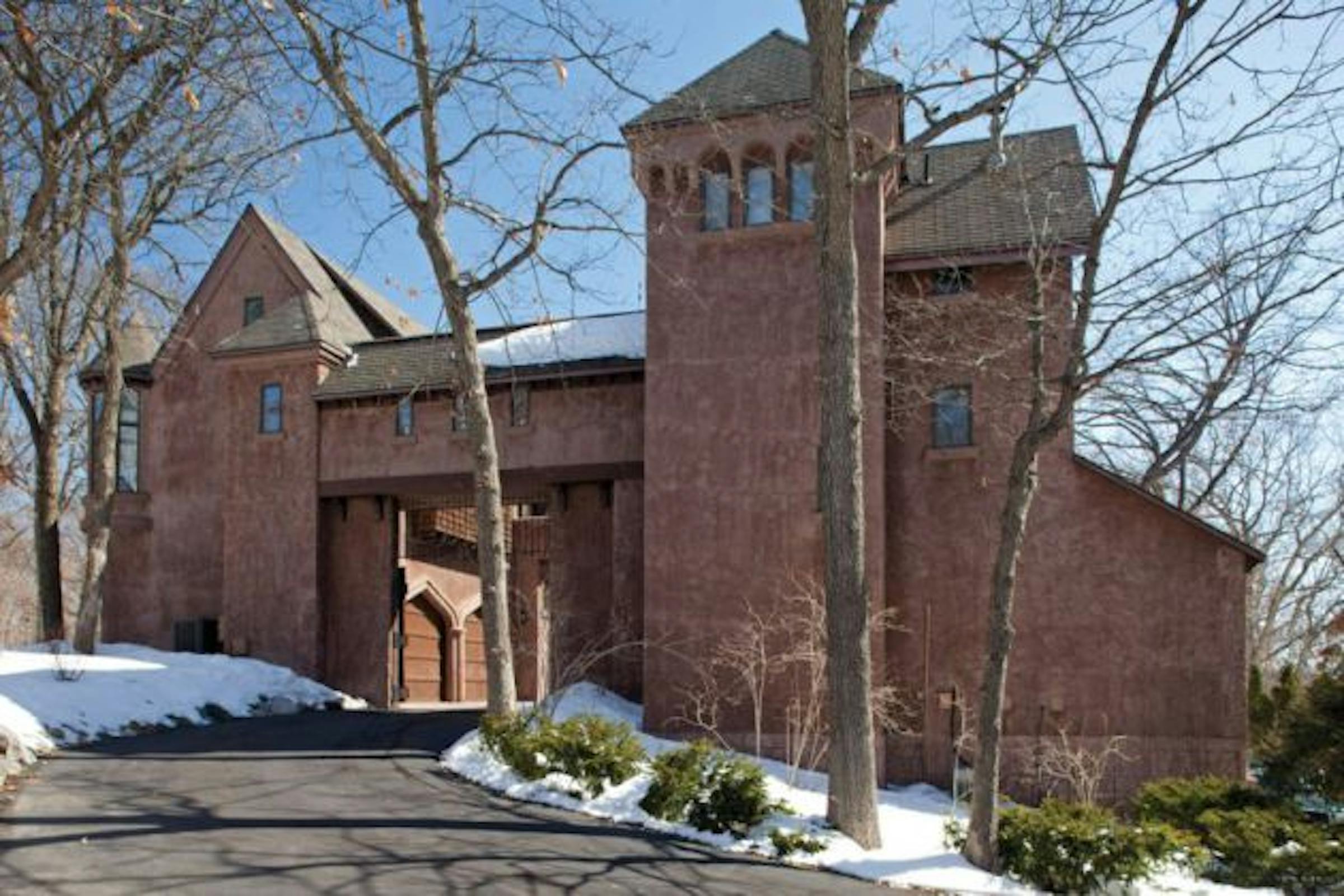 JustListed: A Germanic castle in Eagan for $1.695 million