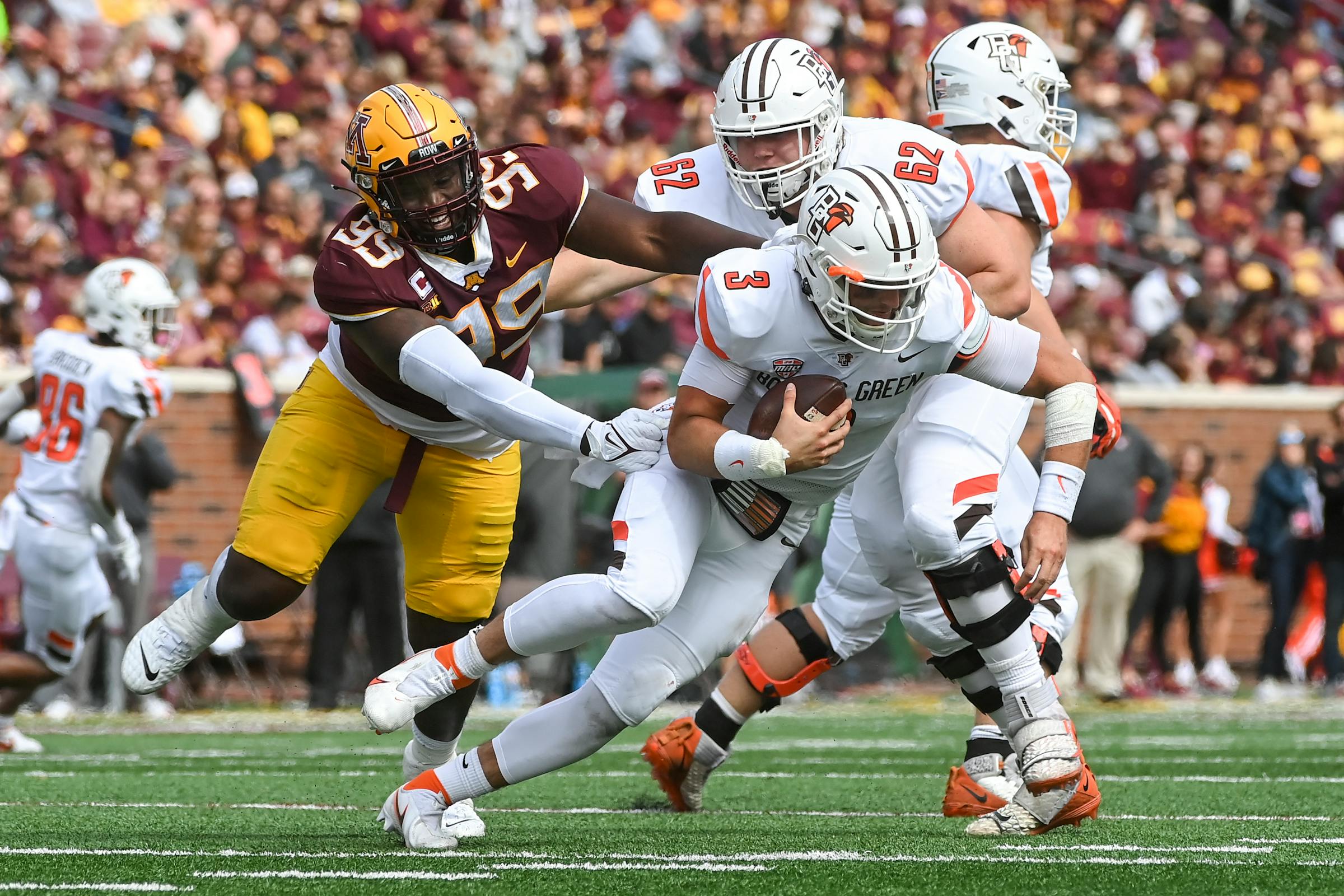 Gophers defensive tackle Trill Carter enters transfer portal