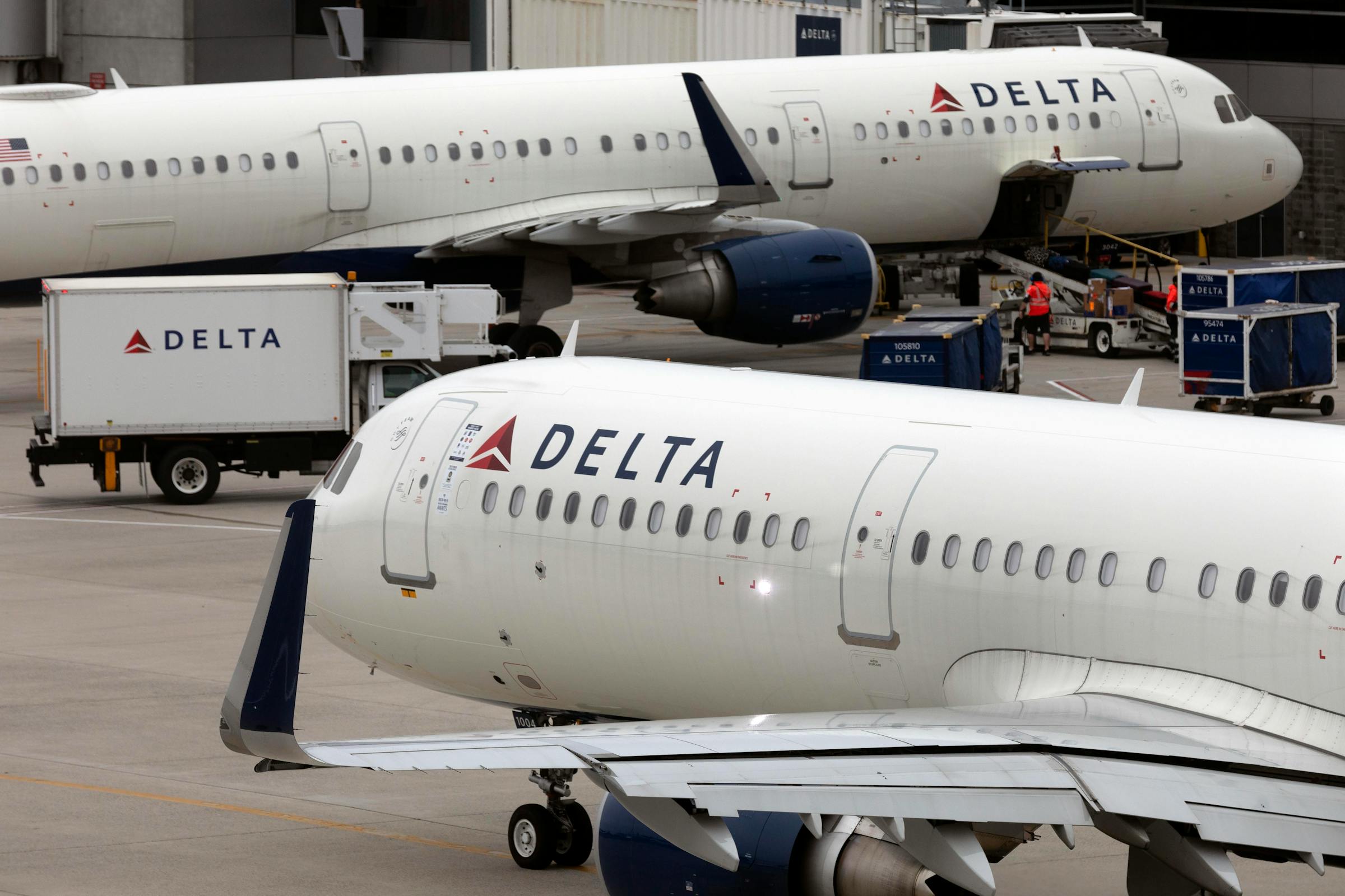 Delta Air Lines changes SkyMiles program: Want status? Spend more.