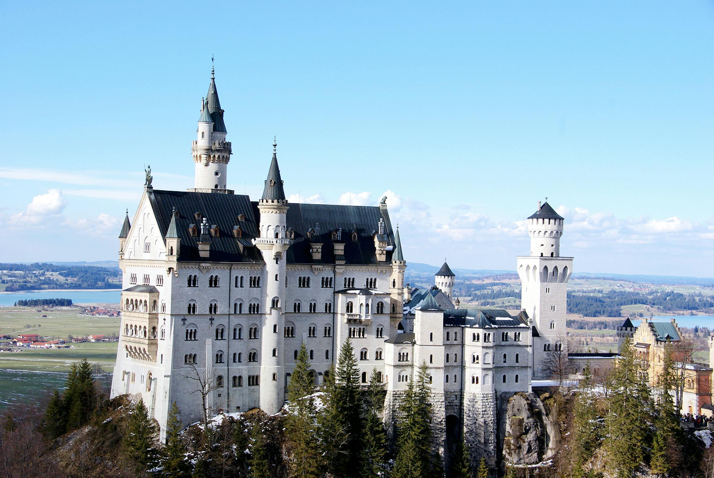 Tripadvisor names the 10 best castles in the world to visit