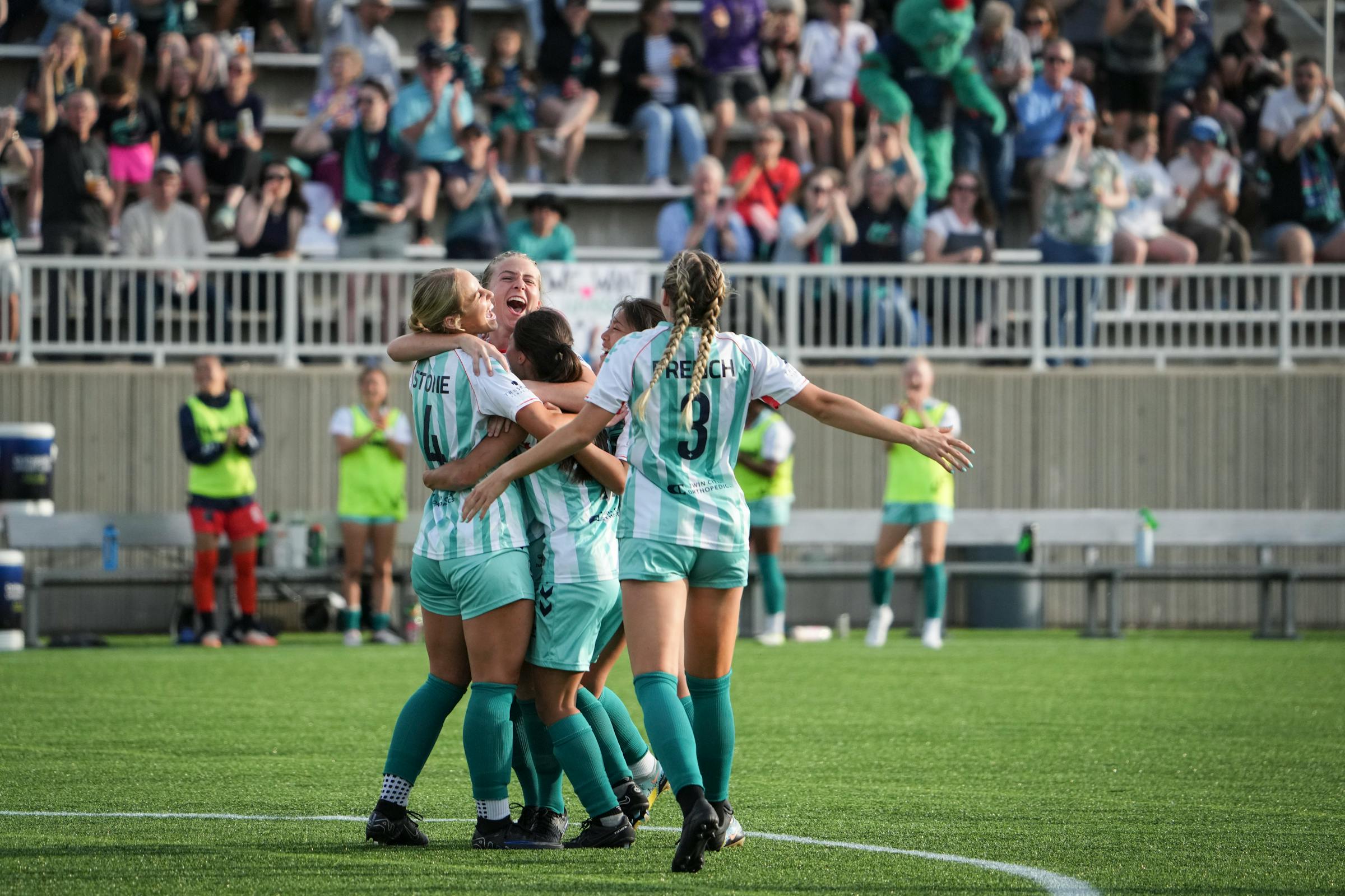 Minnesota Aurora stay aggressive to shut out Rochester FC 3-0