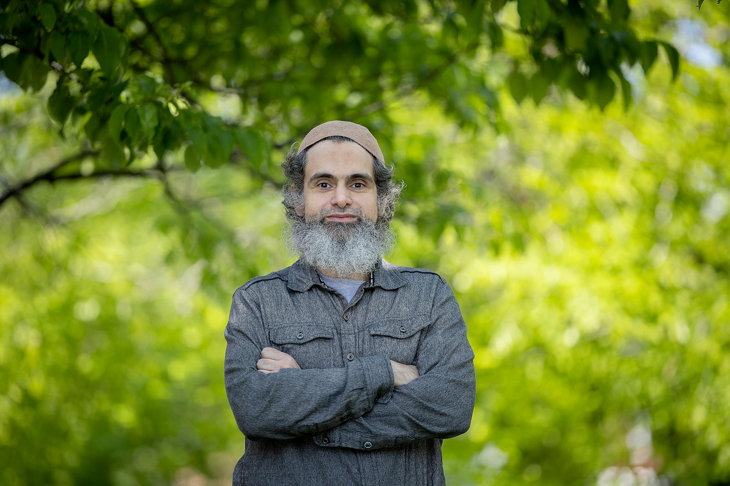 ‘Democrats will learn a lesson’: Some Muslims work to defeat Biden in ...