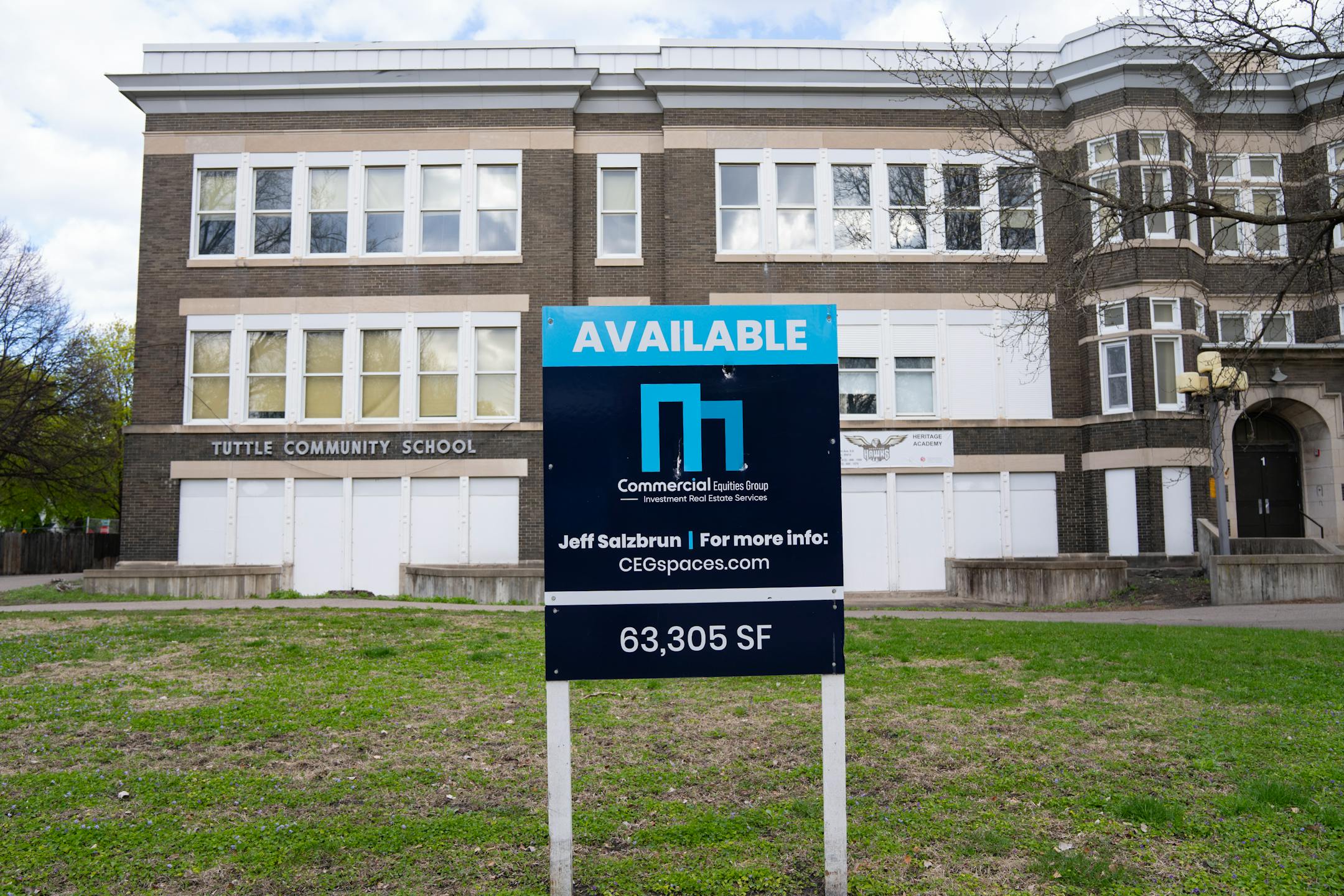 Why hasn't Minneapolis sold its six empty buildings amid deficit?