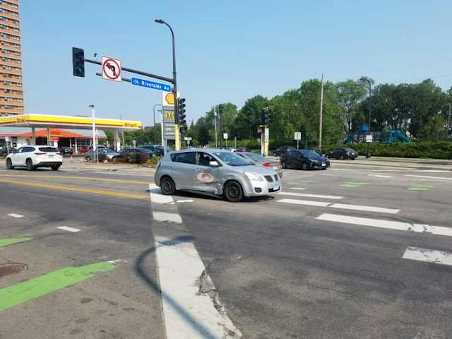 Drivers using painted median as turn lane at south Minneapolis ...