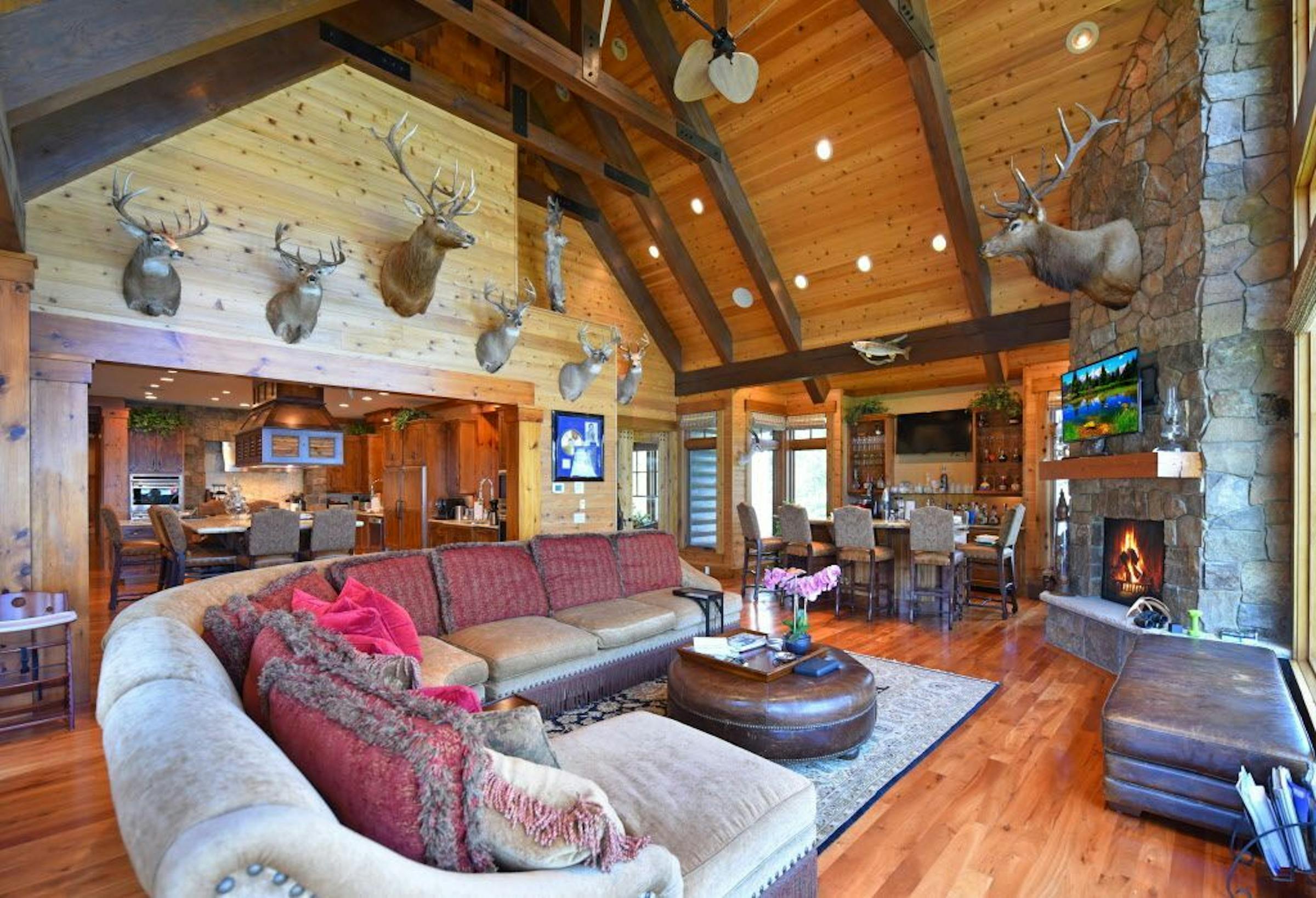 Denny Hecker's former lake retreat now on market for $8.5M