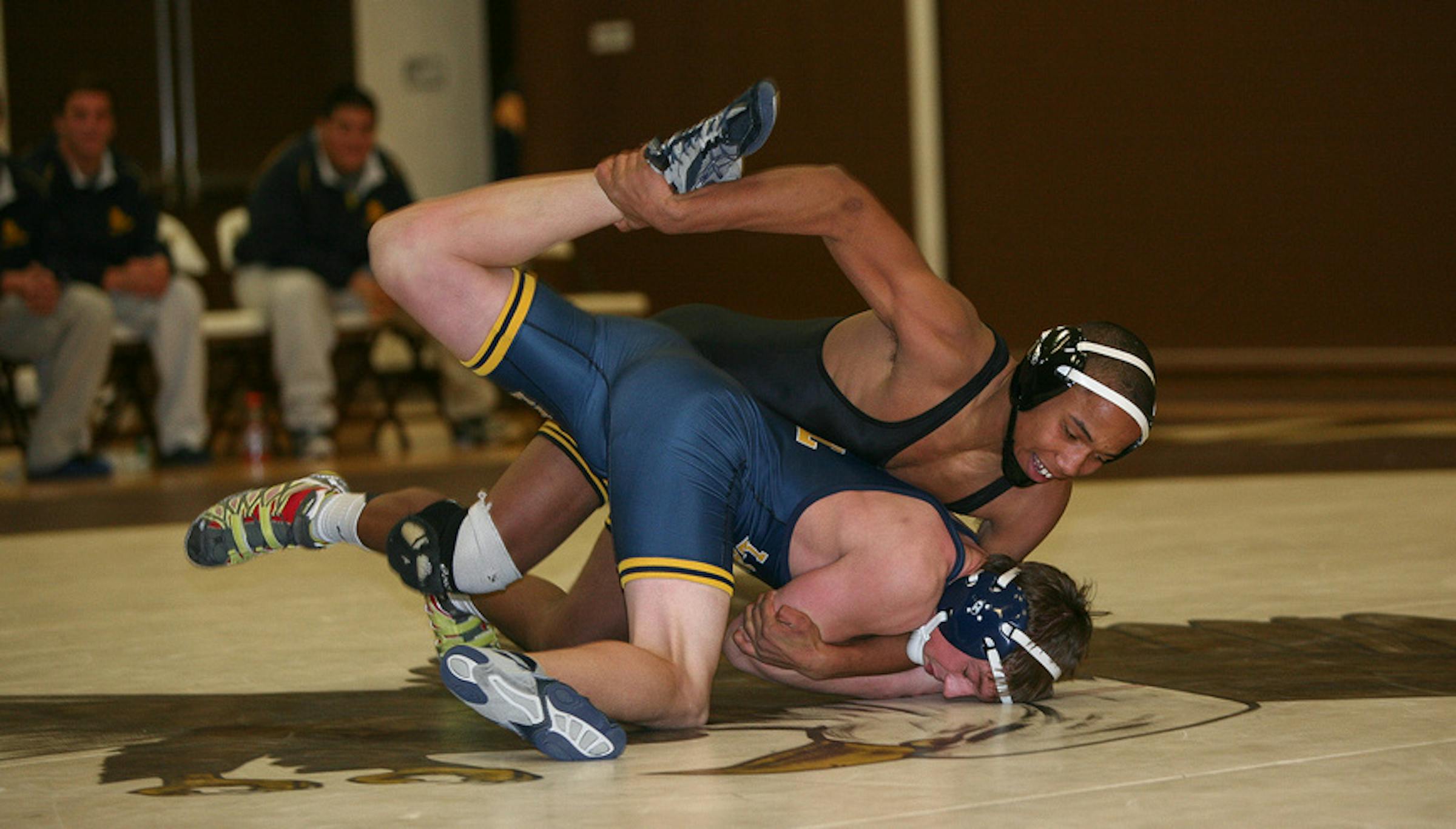 Apple Valley wrestling looks as powerful as ever