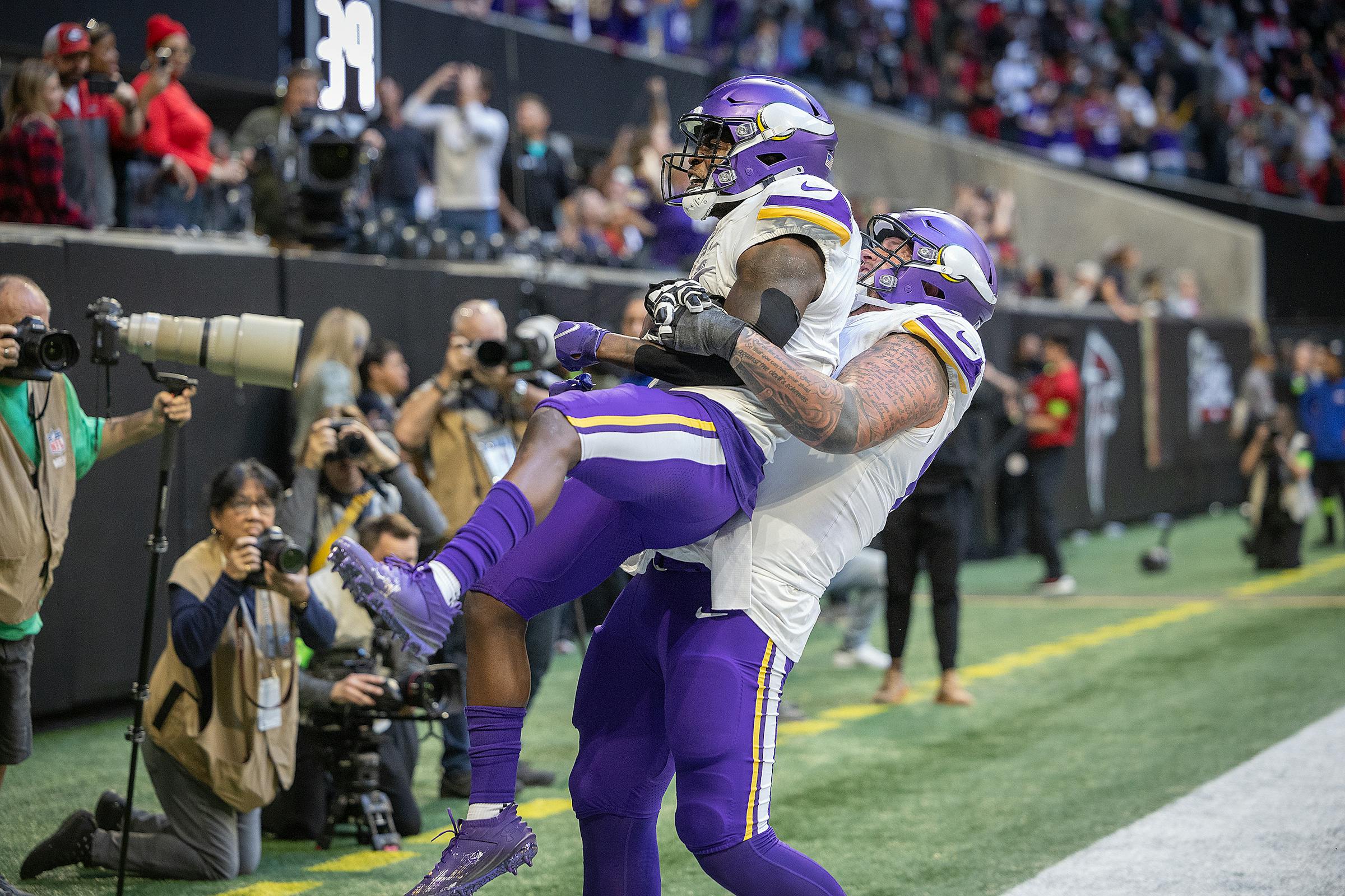 Surprising Brandon Powell battles through cramps to score Vikings ...