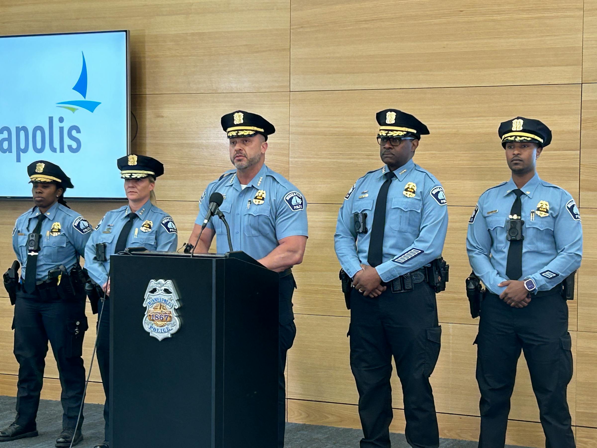 Slain Minneapolis officer Jamal Mitchell’s last words: ‘Who shot you?’