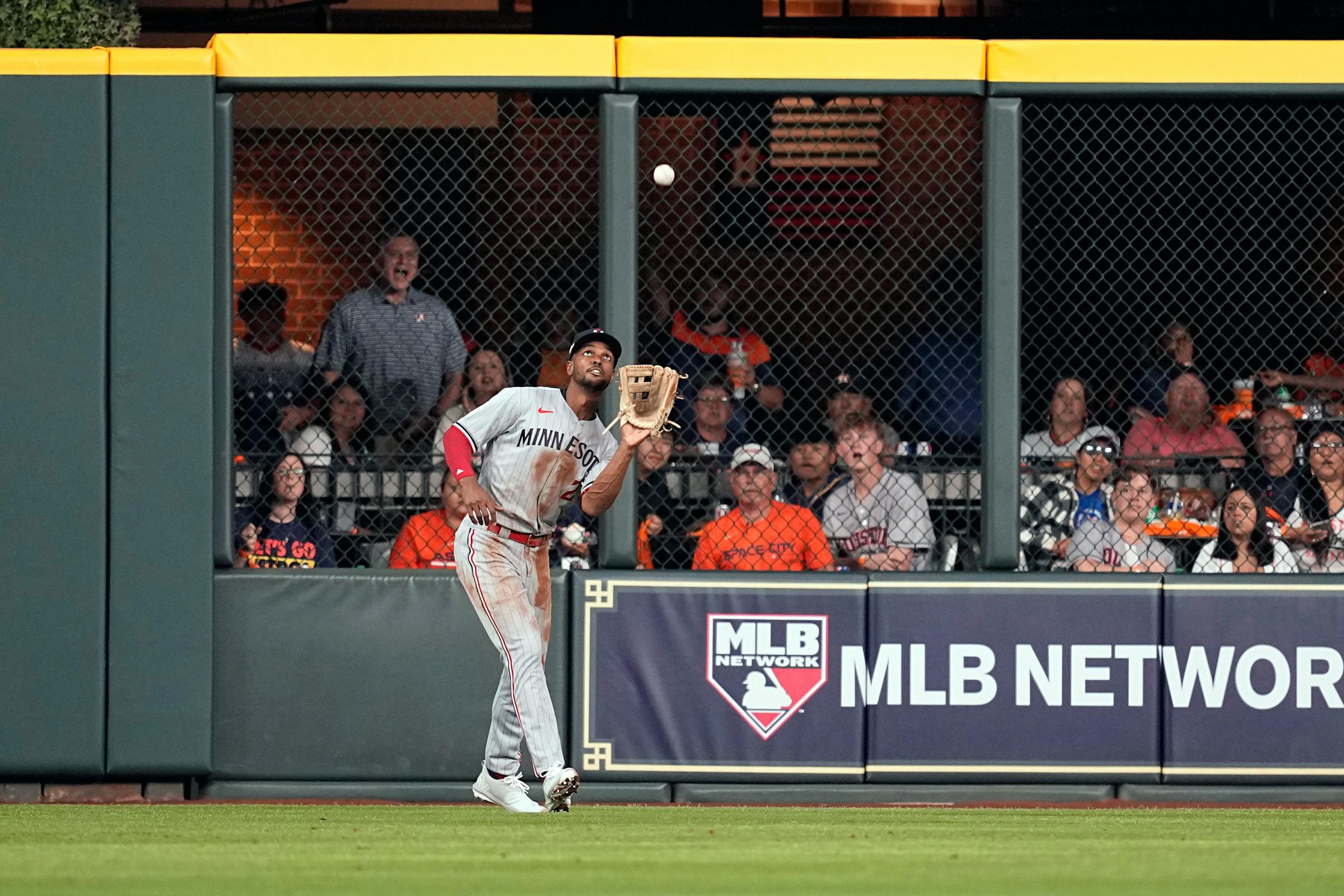 Twins center fielder Michael A. Taylor impresses teammates, but not himself