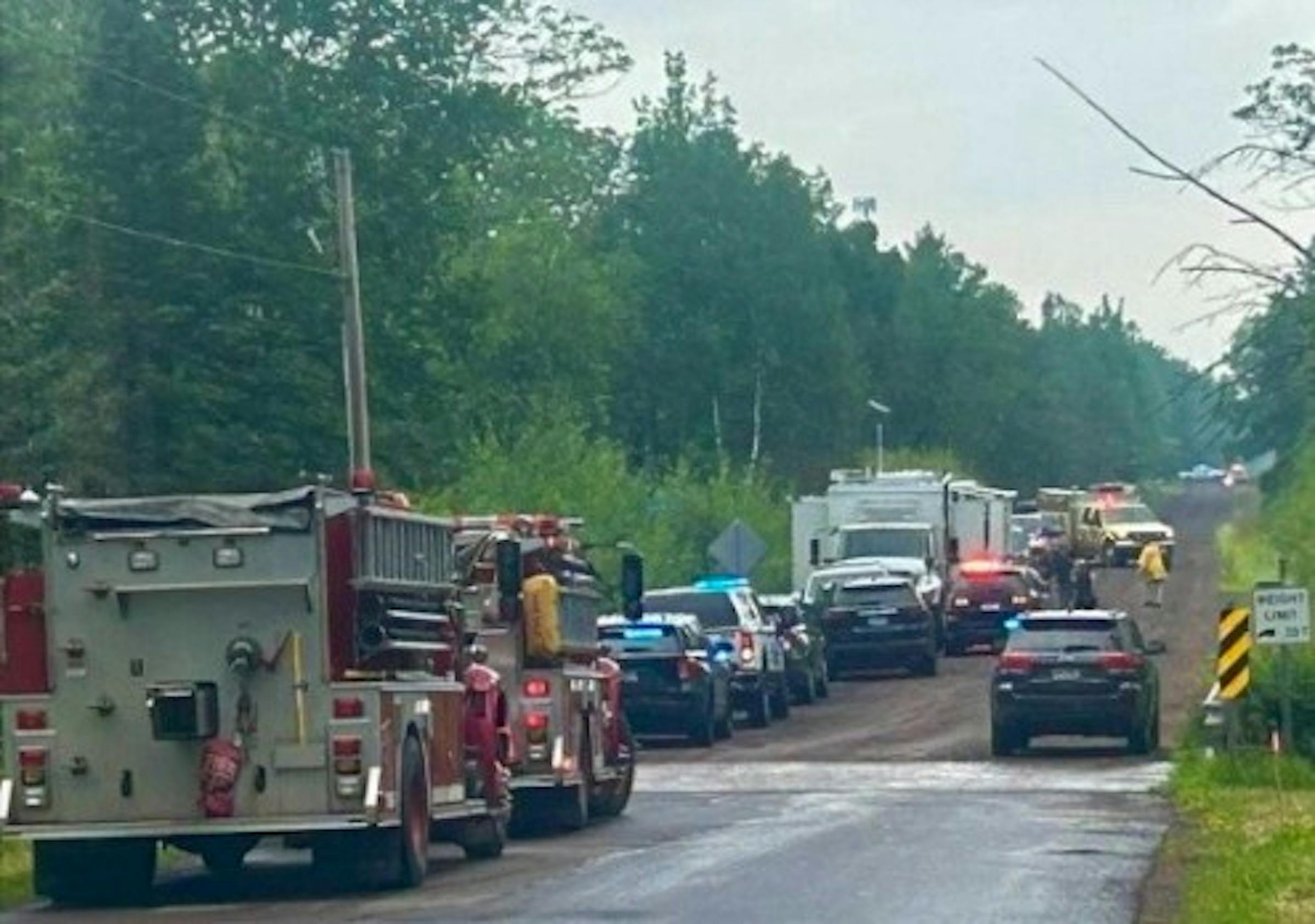 Man fatally shot by deputies near Duluth after he allegedly set homes ...