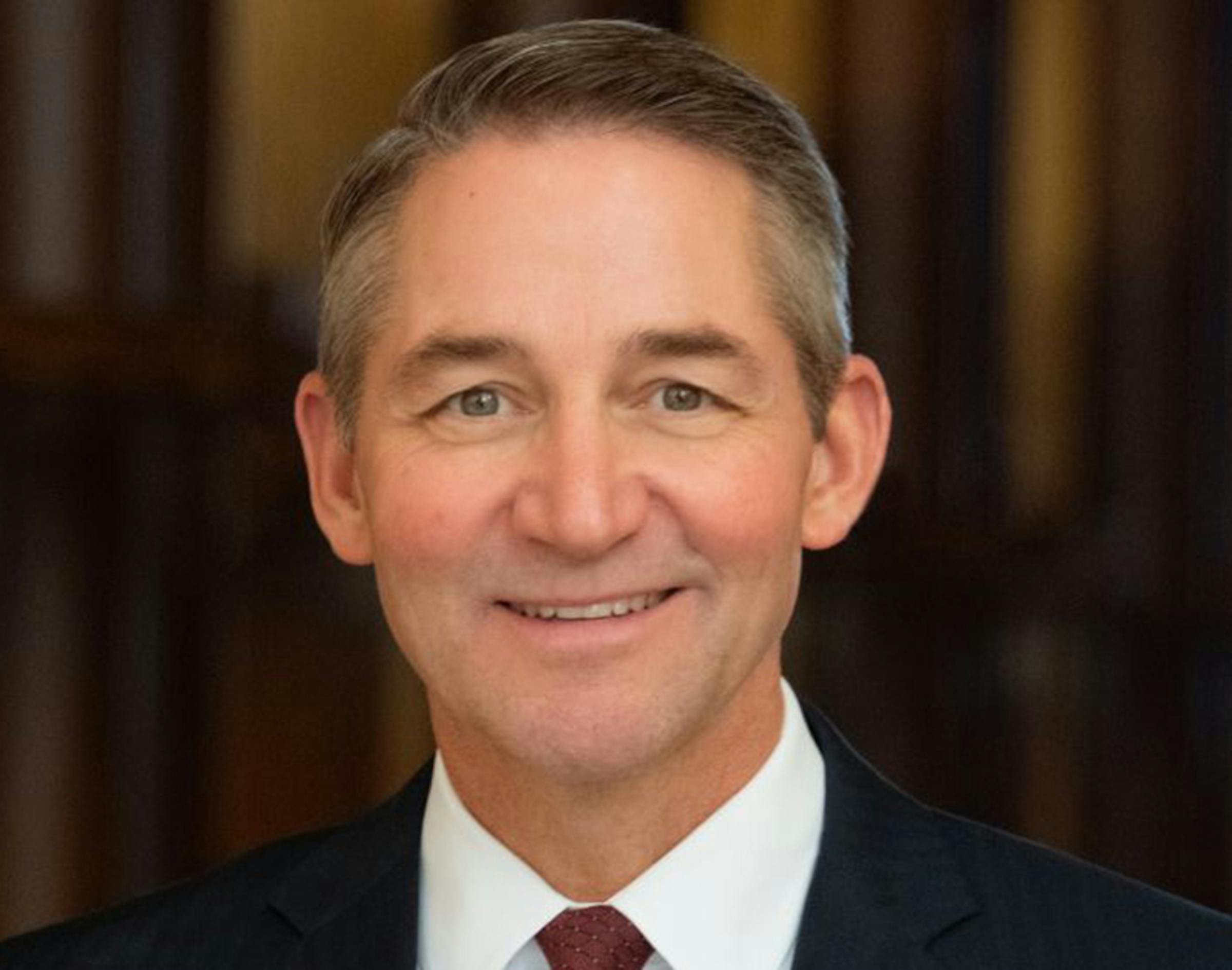 Police in Fargo say officer shot and killed, with gunman dead as well