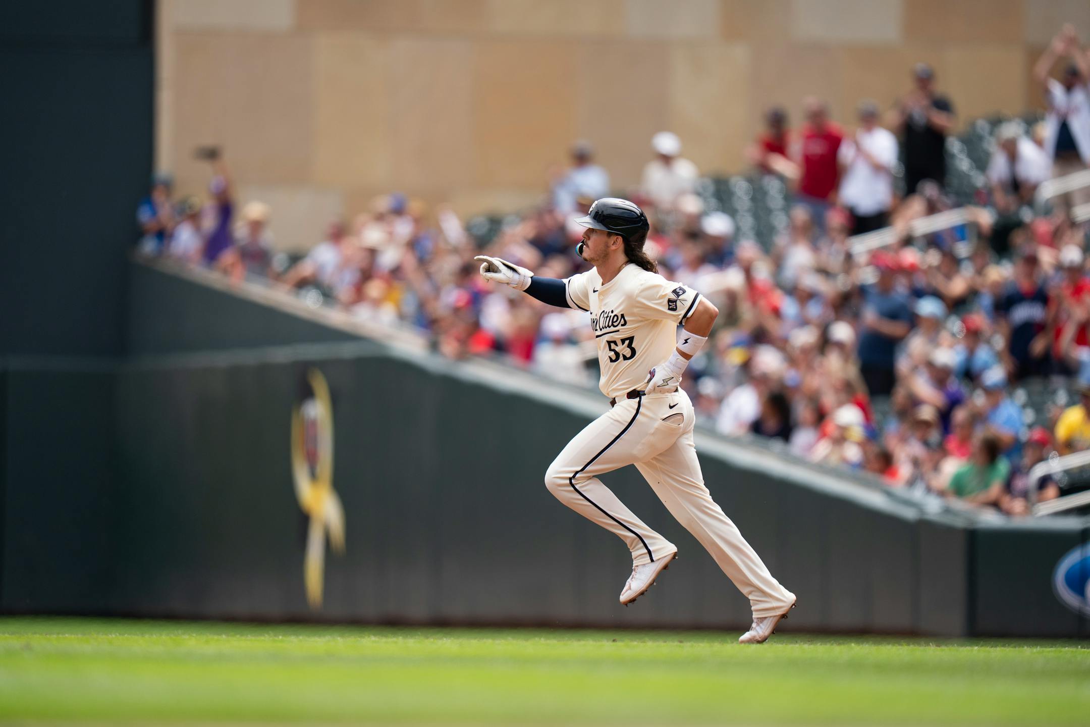 Luke Keaschall’s walk-off homer give Twins victory over Royals in 11 ...