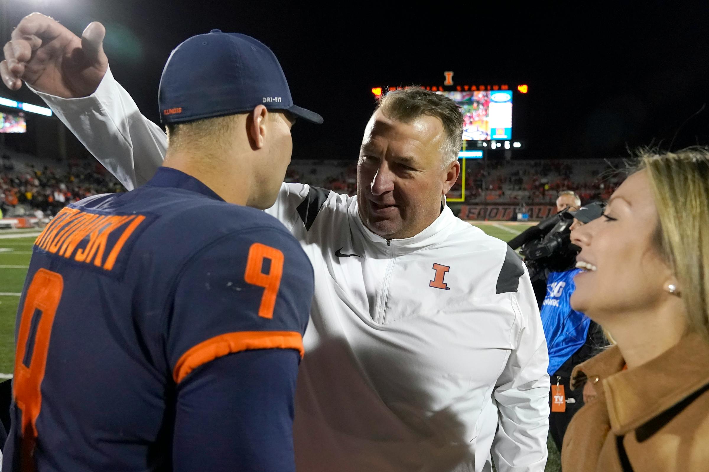 Friendlier foe Bret Bielema has Illinois on the rise and is still 8-0 ...