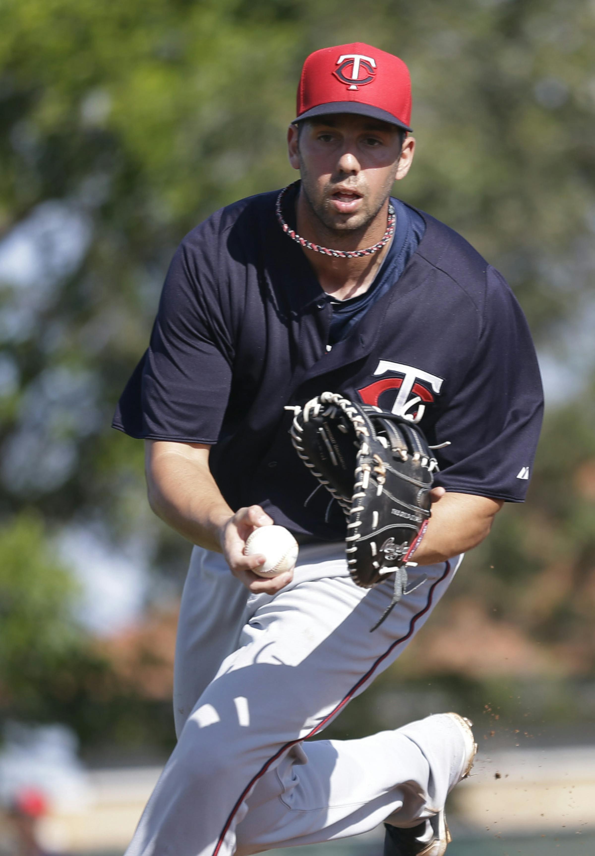 Colabello gets another stint with Twins