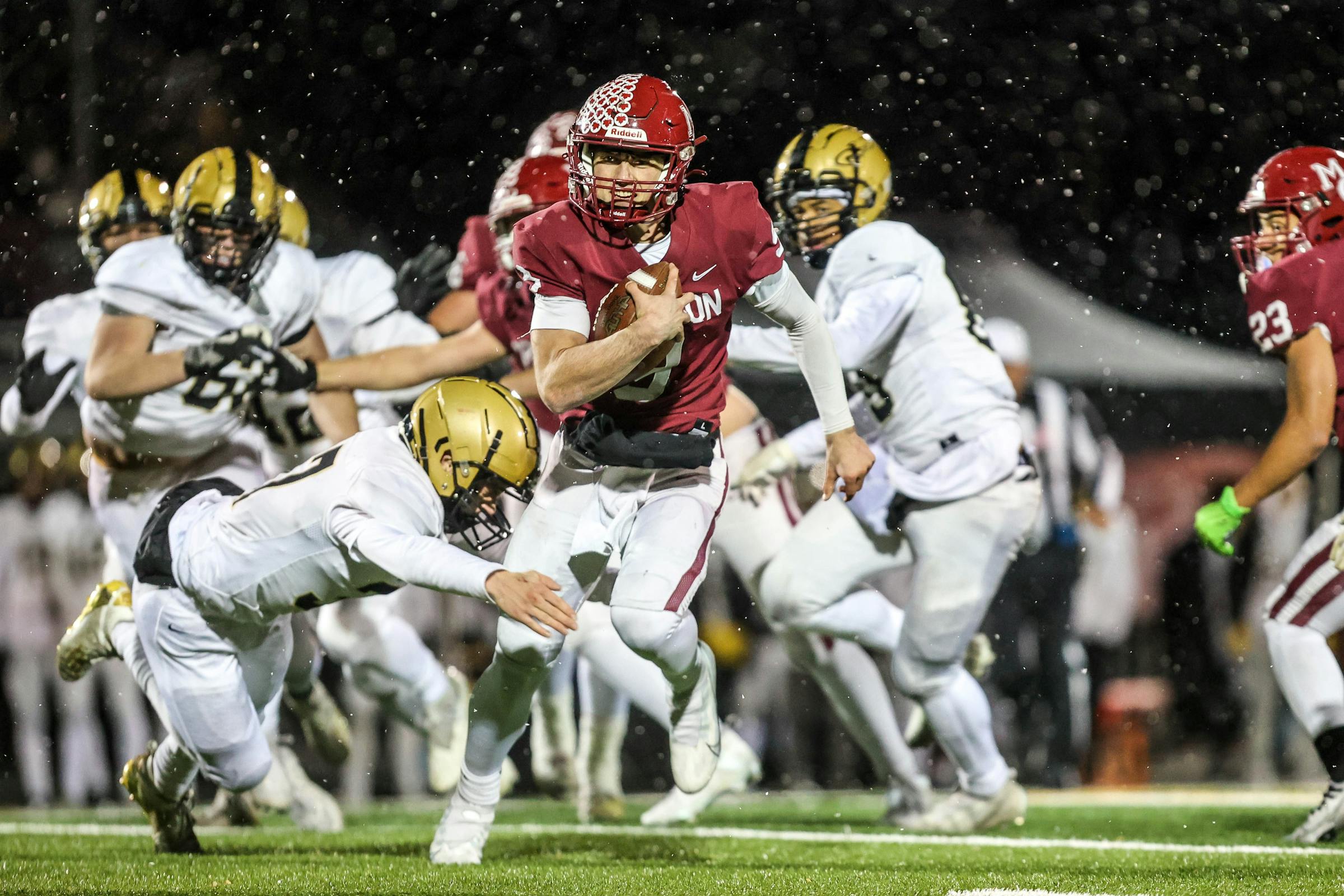 Maple Grove turns stern, stops East Ridge to reach Class 6A football ...