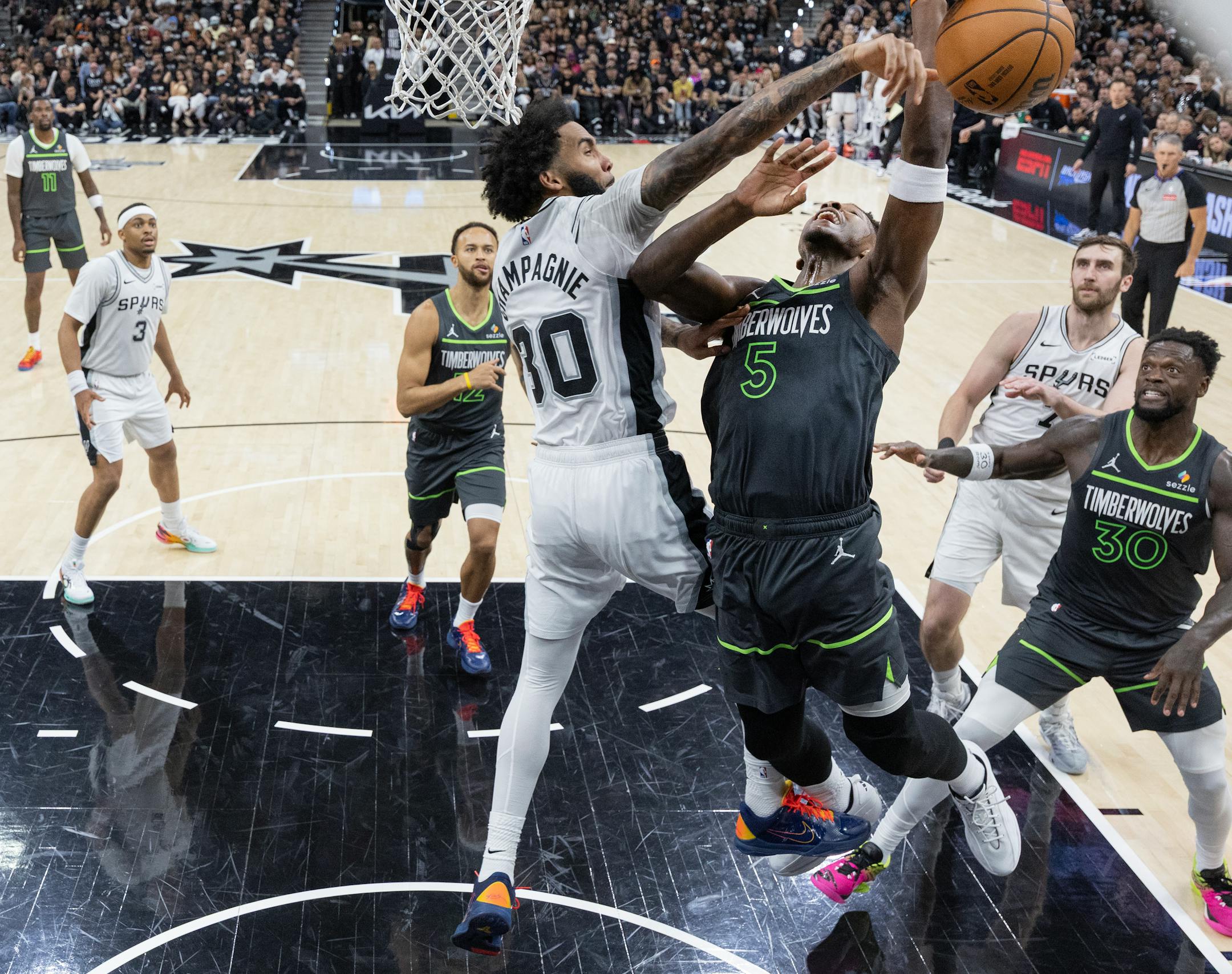 Live: Timberwolves drubbed by San Antonio in Game 2 of playoff series