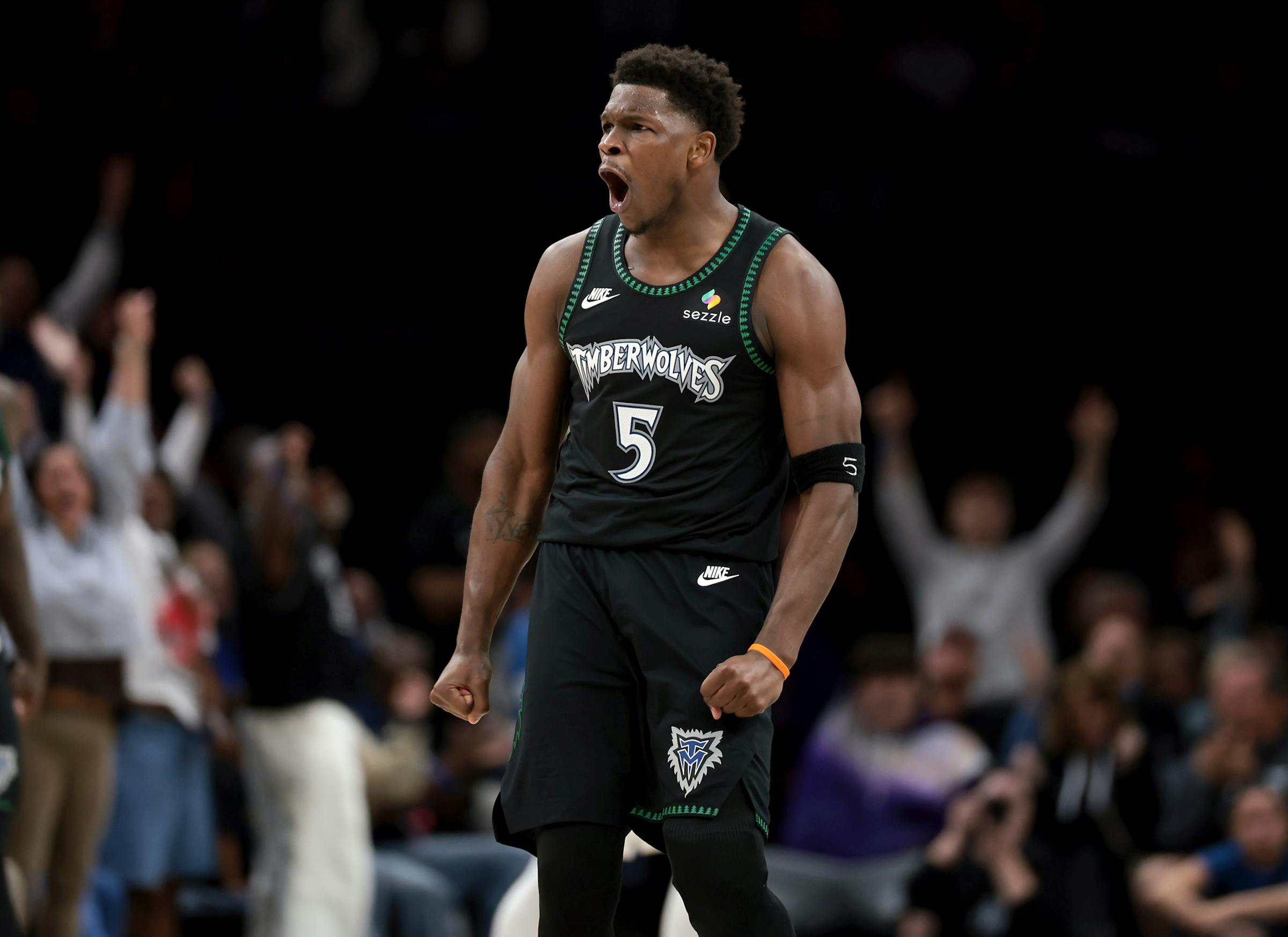 Live: Timberwolves beat Spurs in Game 4 of playoff series
