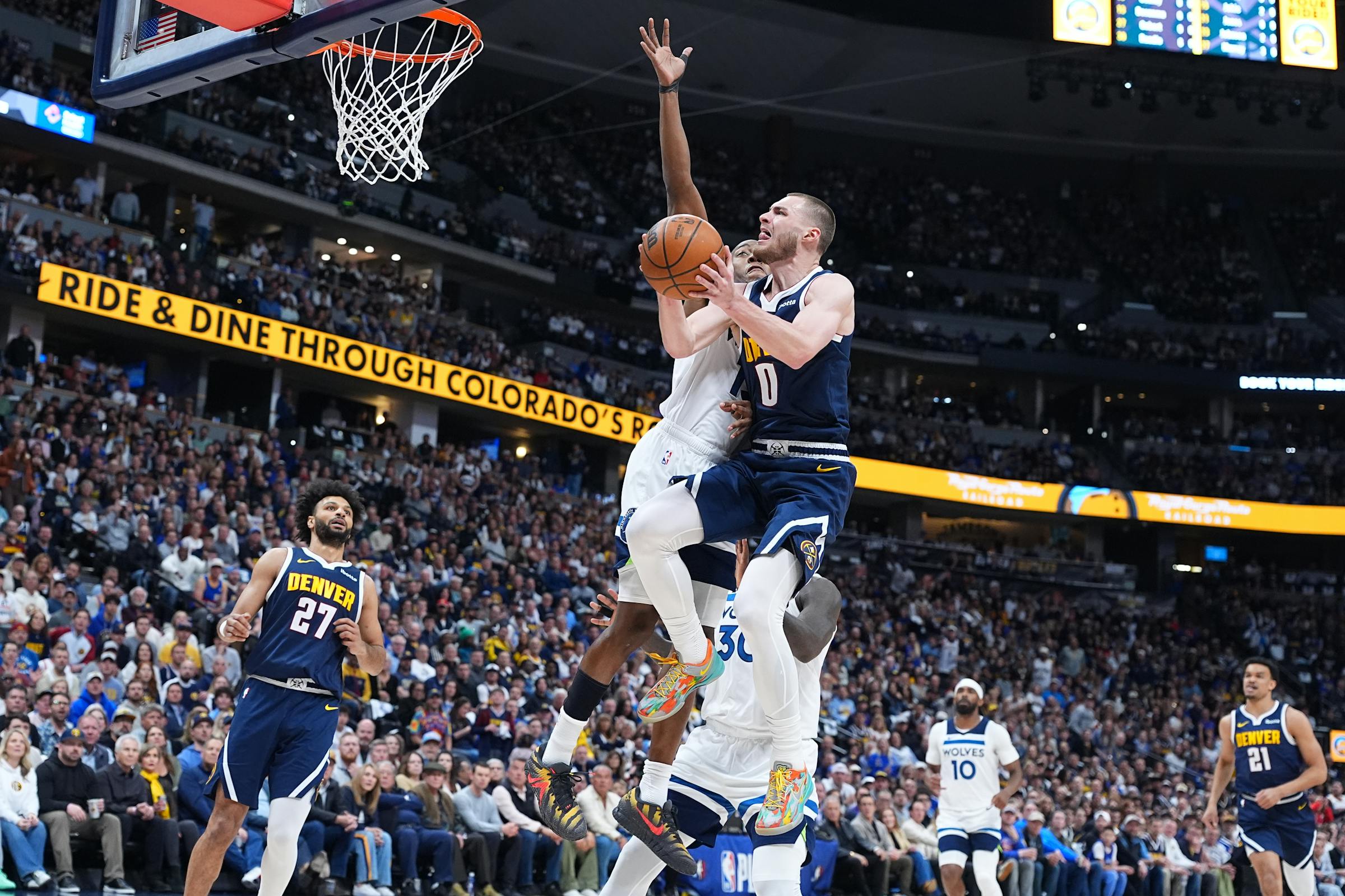 Live: Nuggets trying to fight another day, leading Timberwolves in Game 5