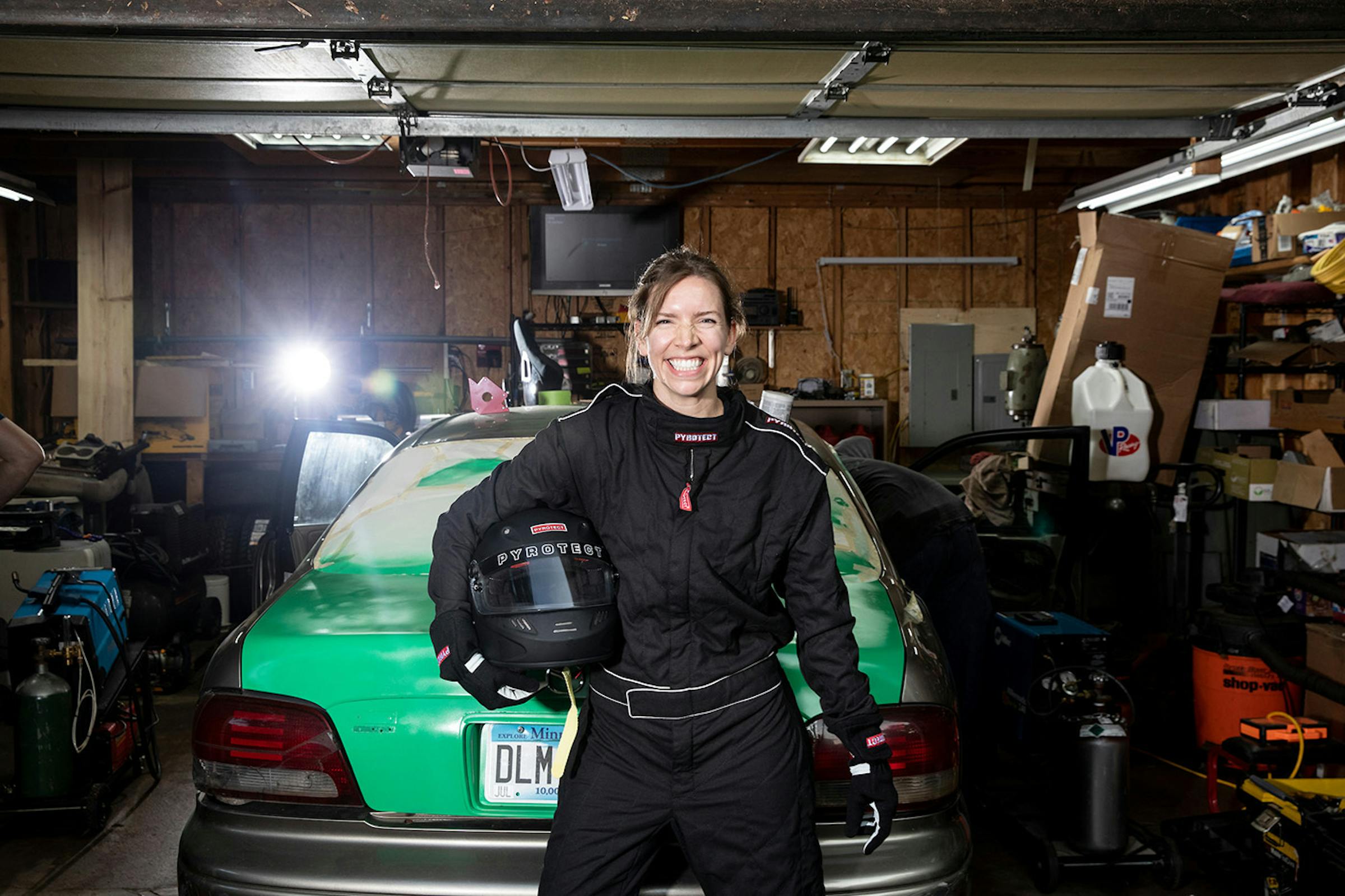 An endurance race for junker cars