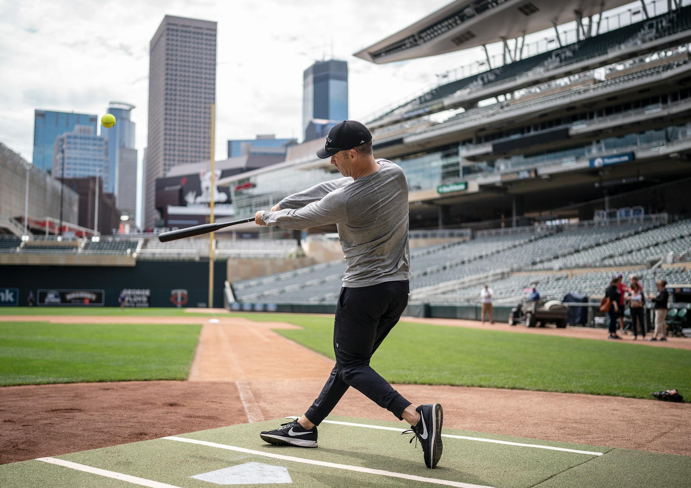 Joe Mauer digs in for charity, and is a pull hitter now