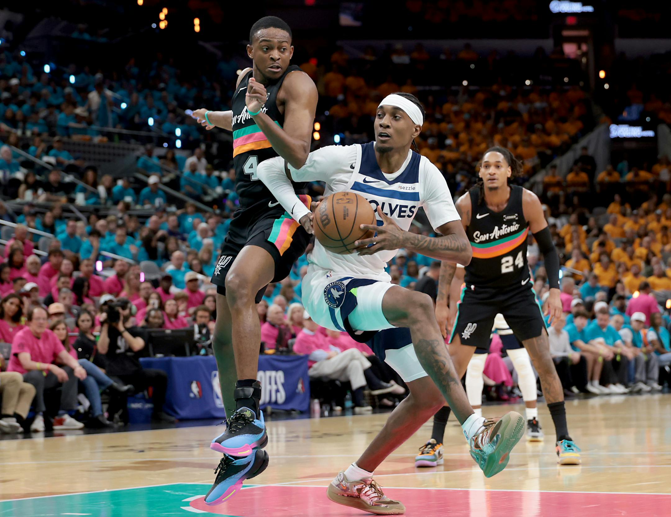 Live: Timberwolves hold off Spurs in Game 1 of NBA Western Conference ...