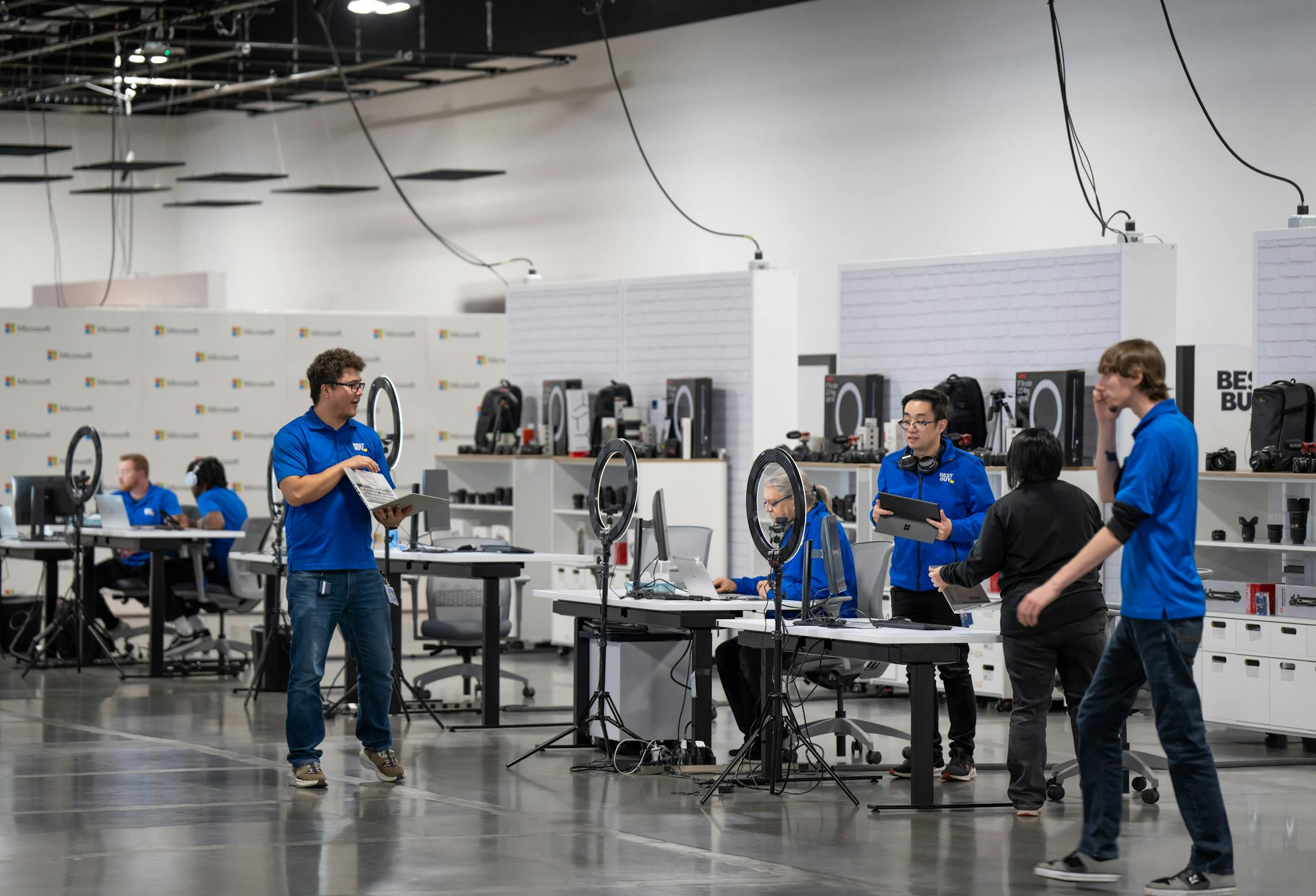 Best Buy's 'virtual store' in Bloomington is growing