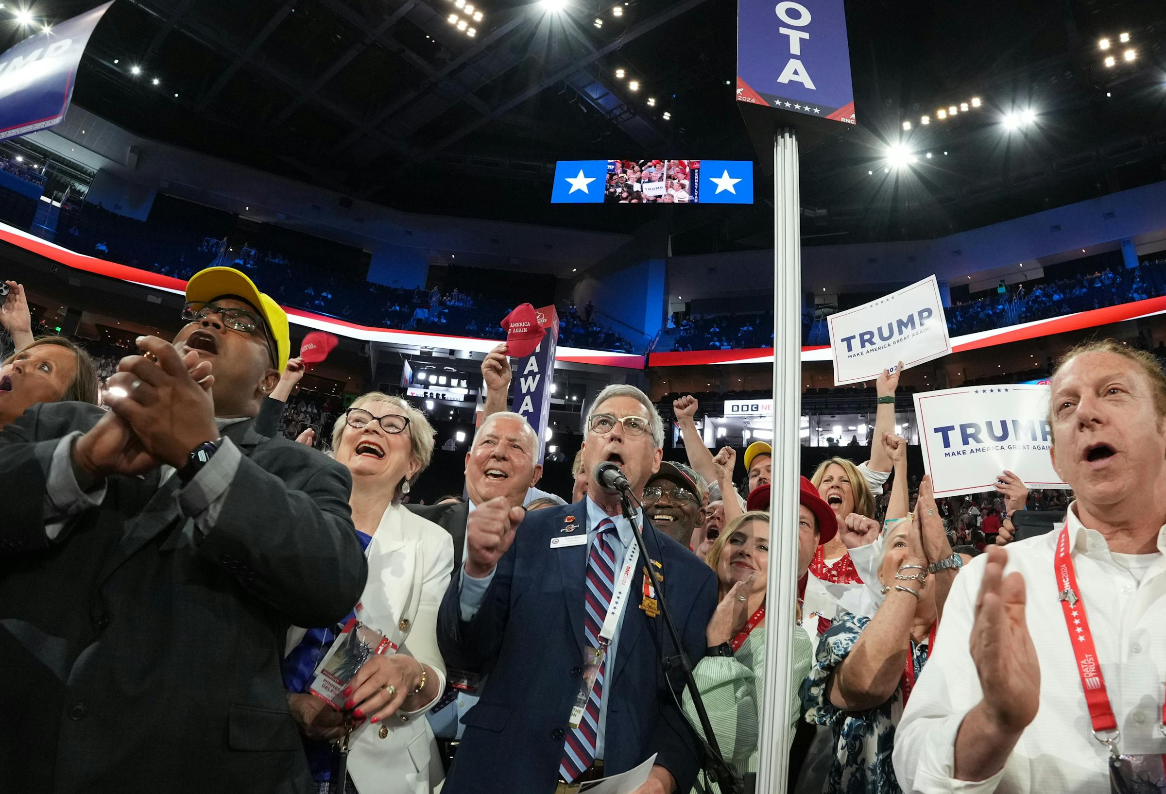‘Fight!’: Minnesota Republicans show solidarity with Trump at RNC, vow ...