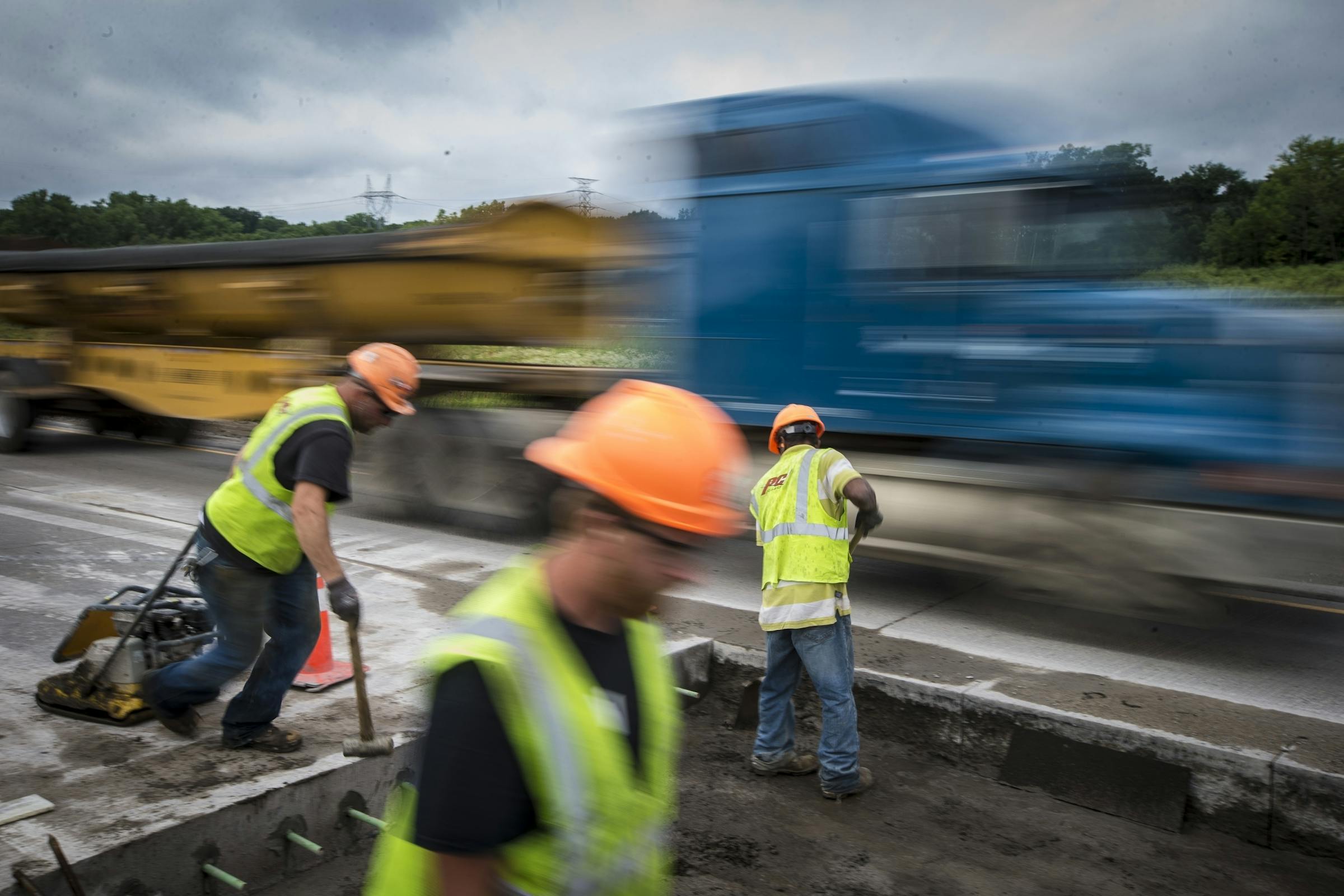 Walz proposes $907 million package of construction projects