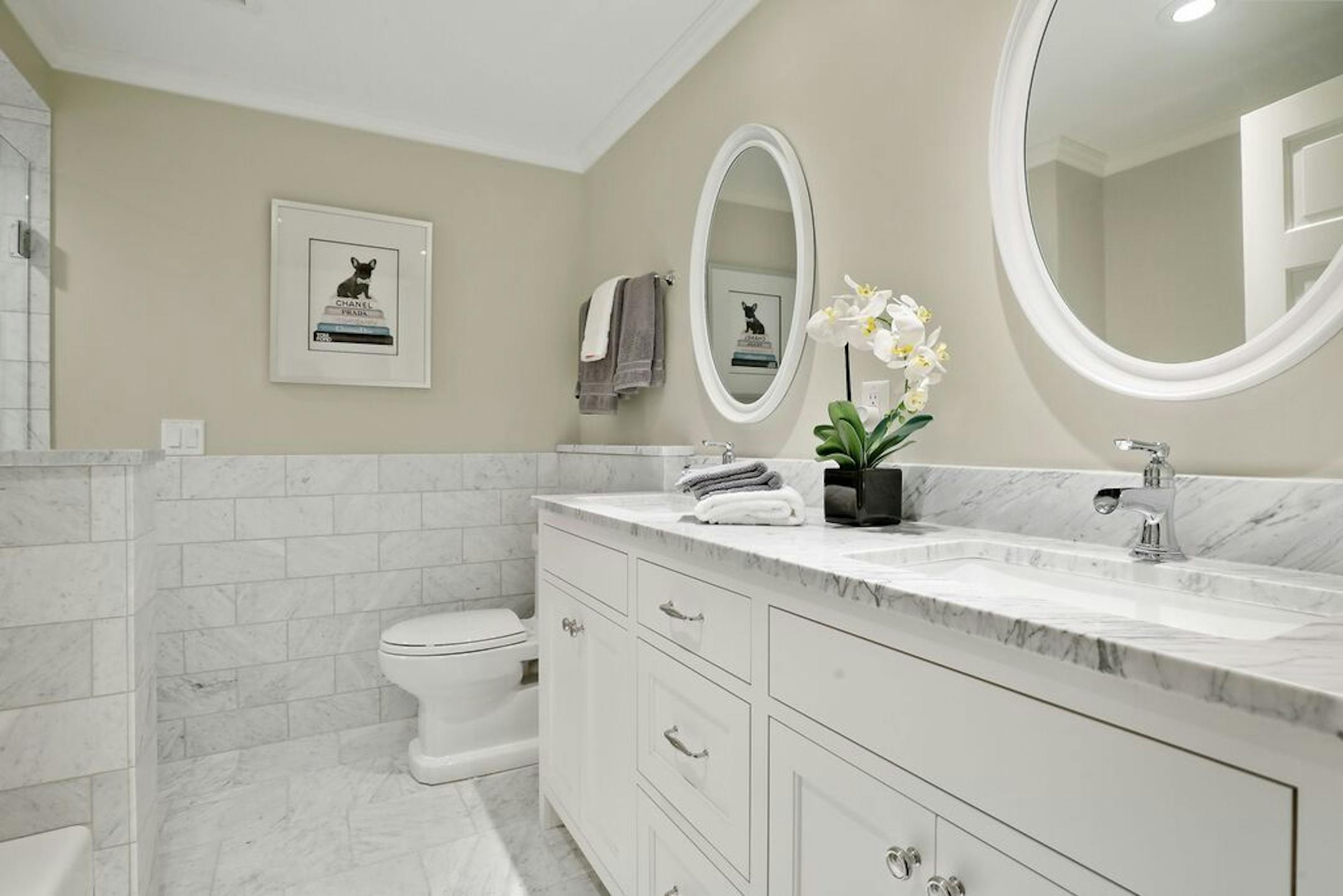 $2.2M Victorian home in Minneapolis has been updated with 'every modern ...