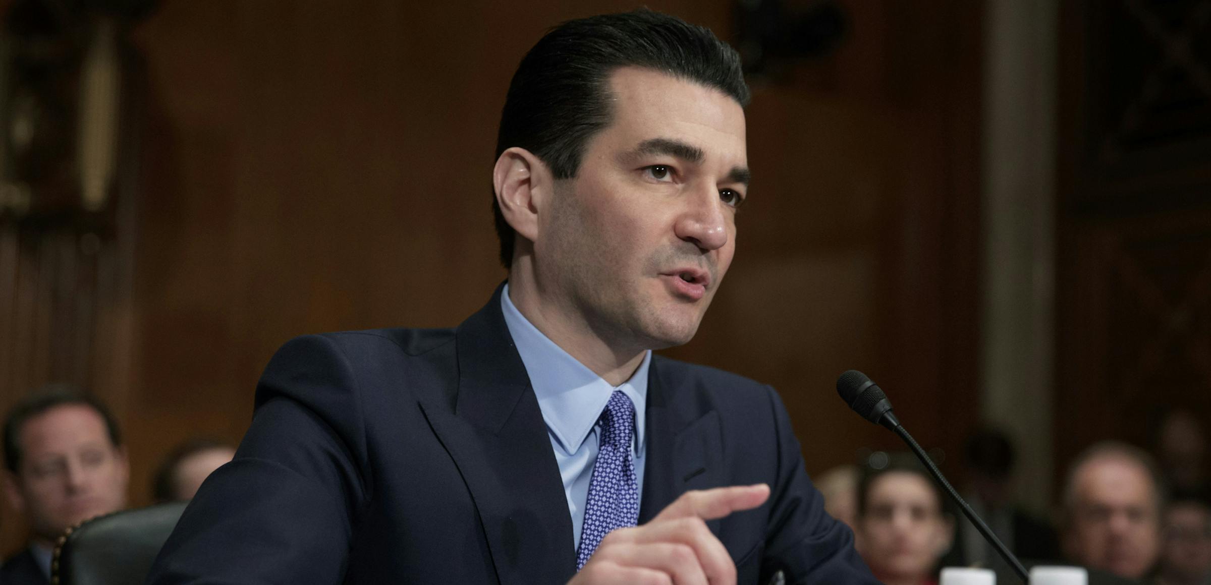 New head of FDA should continue agency's crackdown on vaping