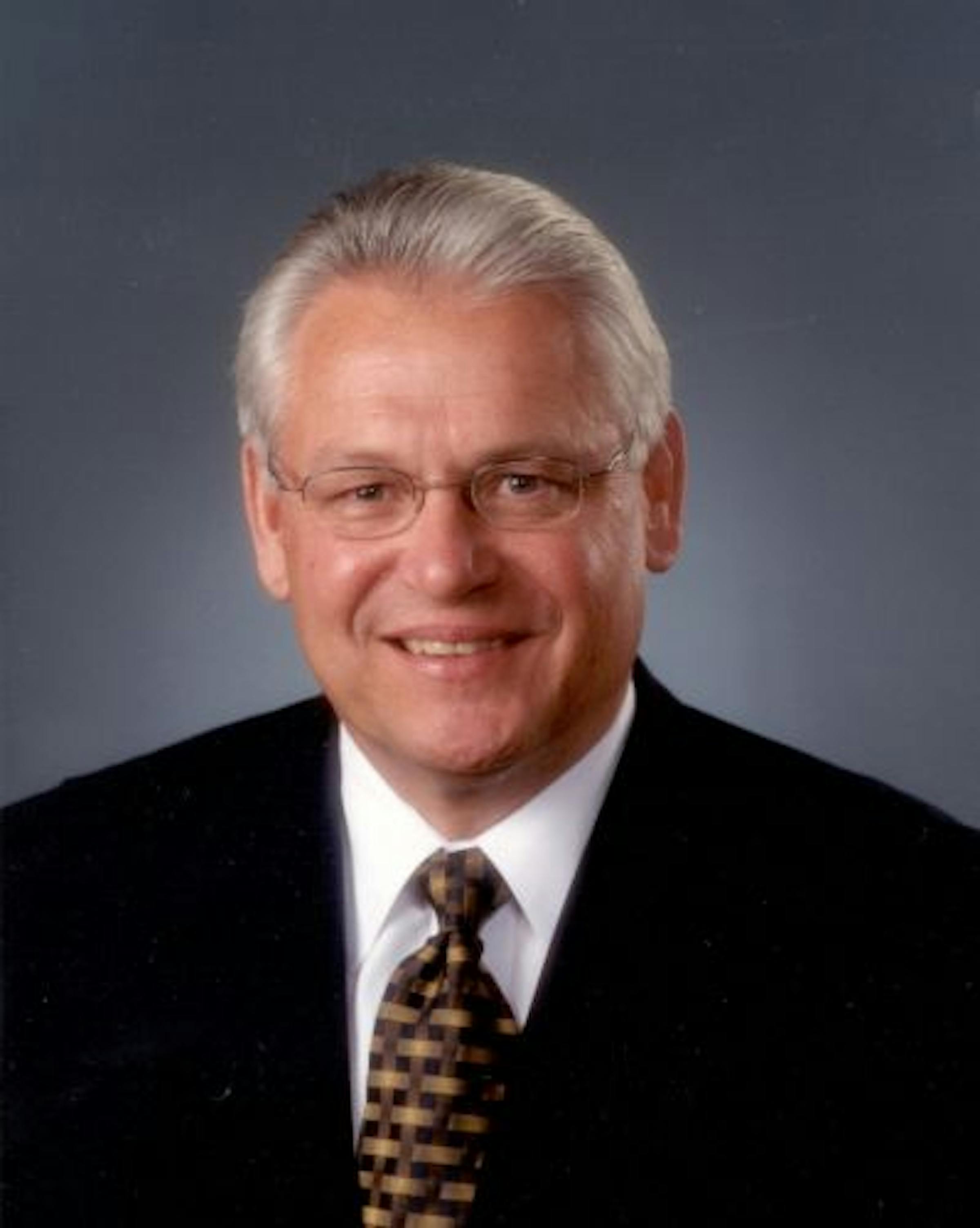 CEO of CHS John Johnson steps aside after 10 years