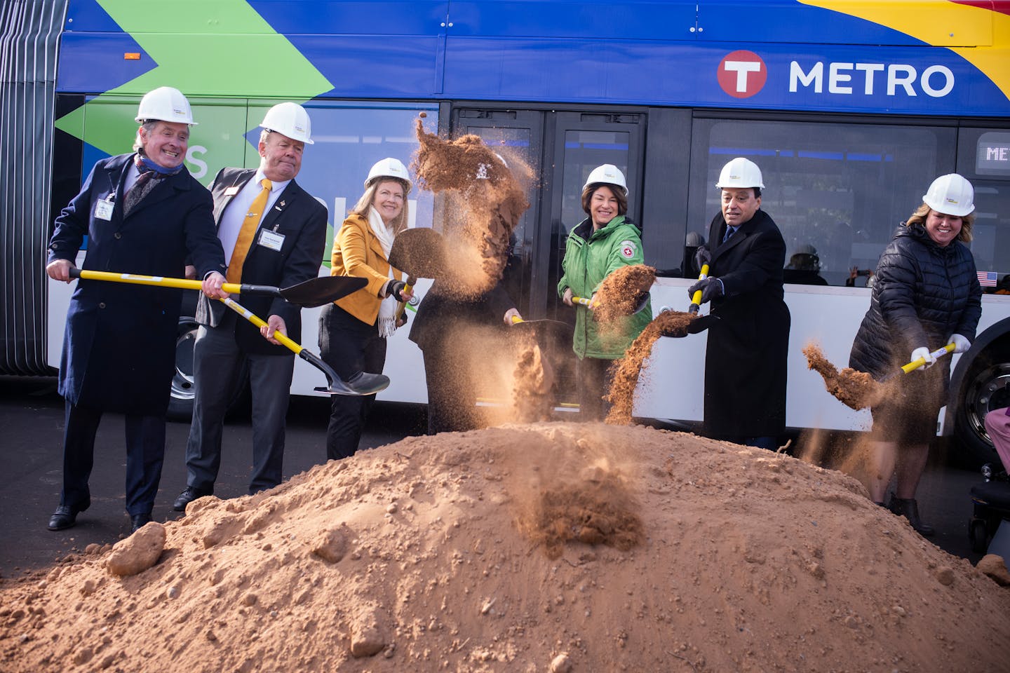 Construction officially begins on Gold Line BRT linking St. Paul and ...