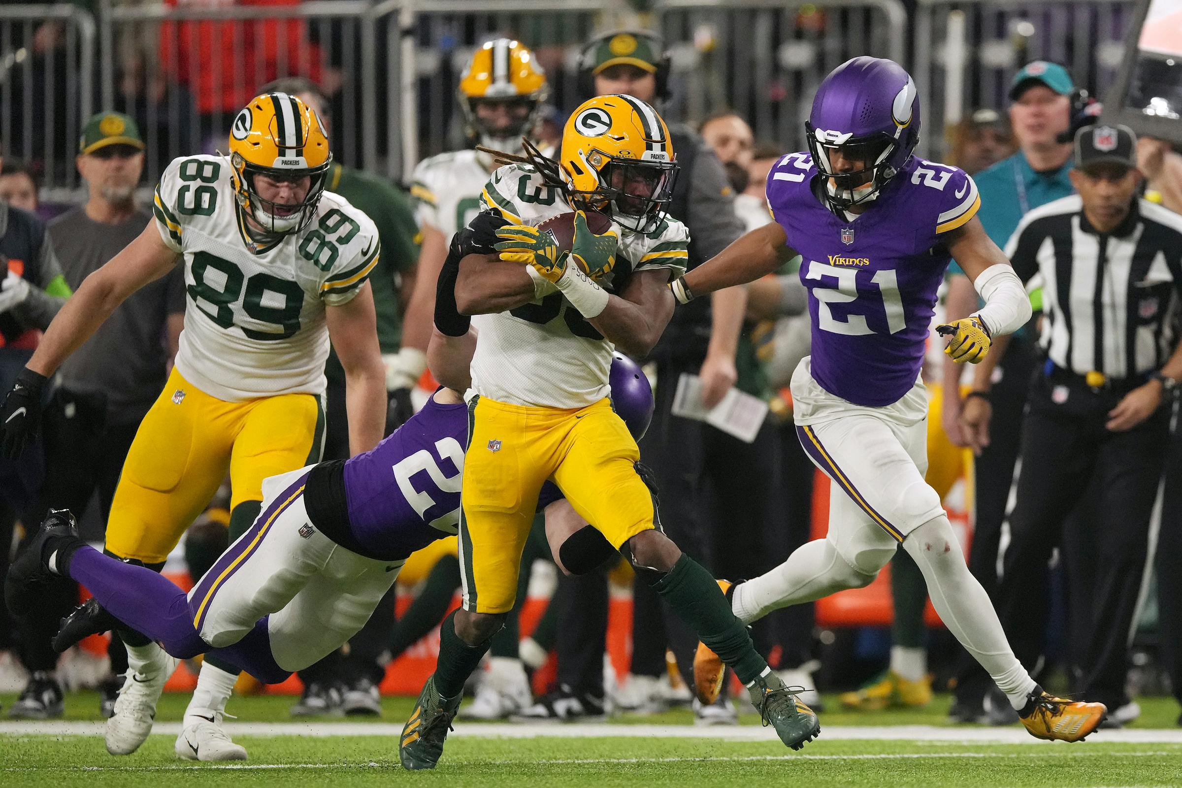 Vikings to sign former Packers running back Aaron Jones