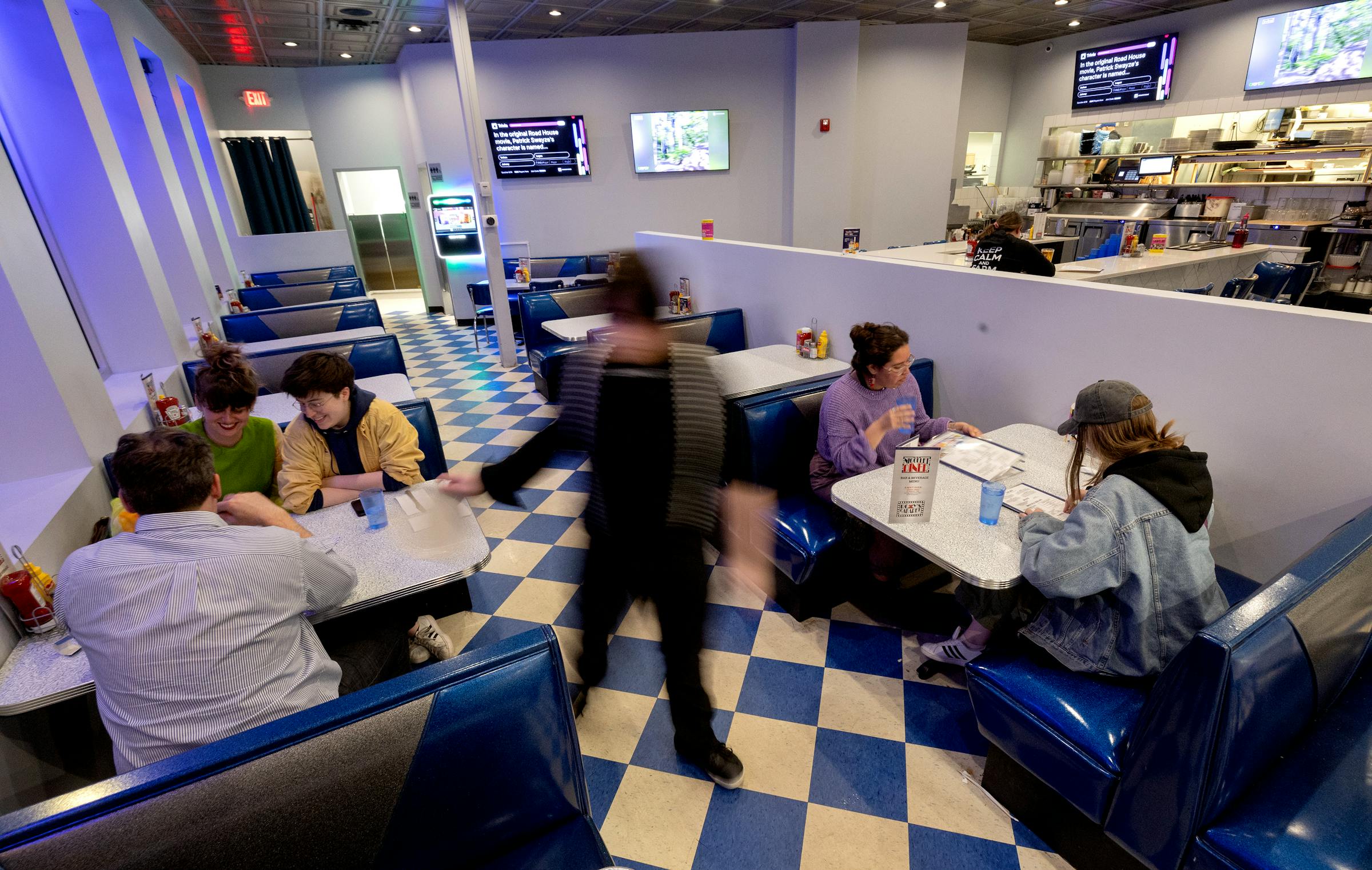 ‘There just aren’t many places left’: Why late-night food options have ...