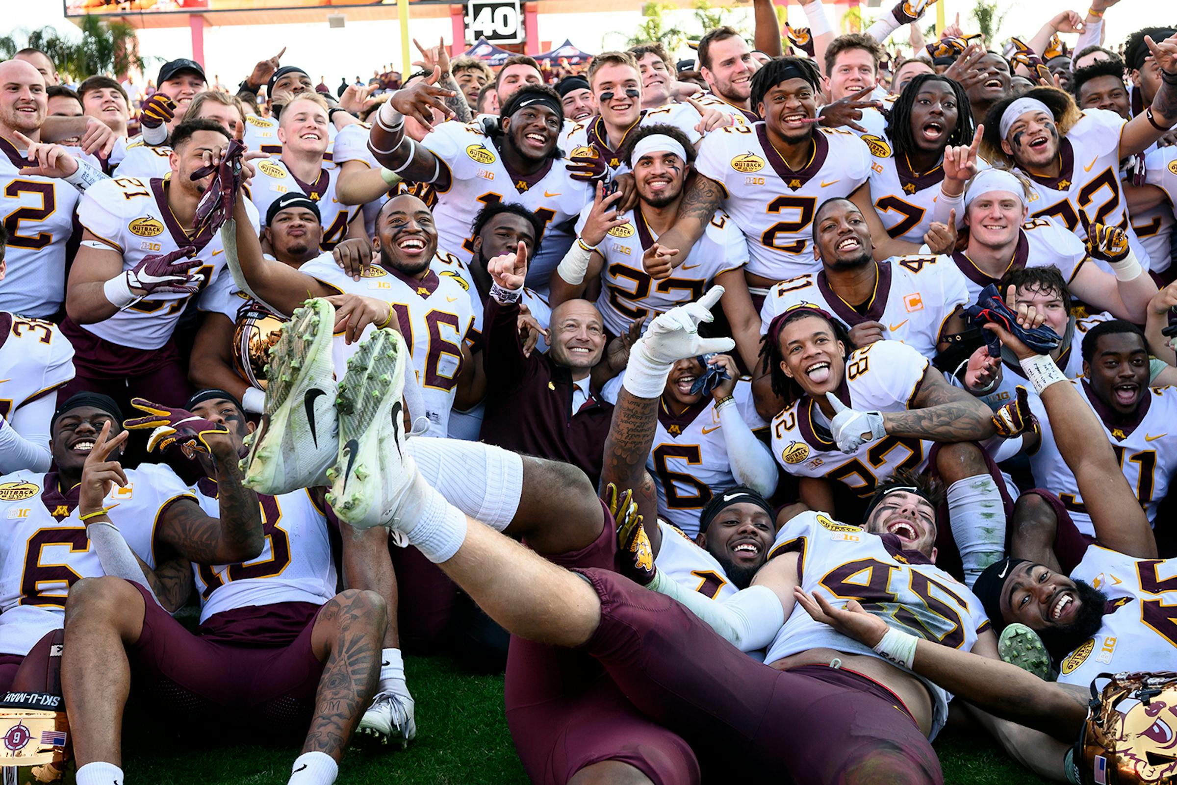 Outback Bowl victory over Auburn gives Gophers football team license to ...